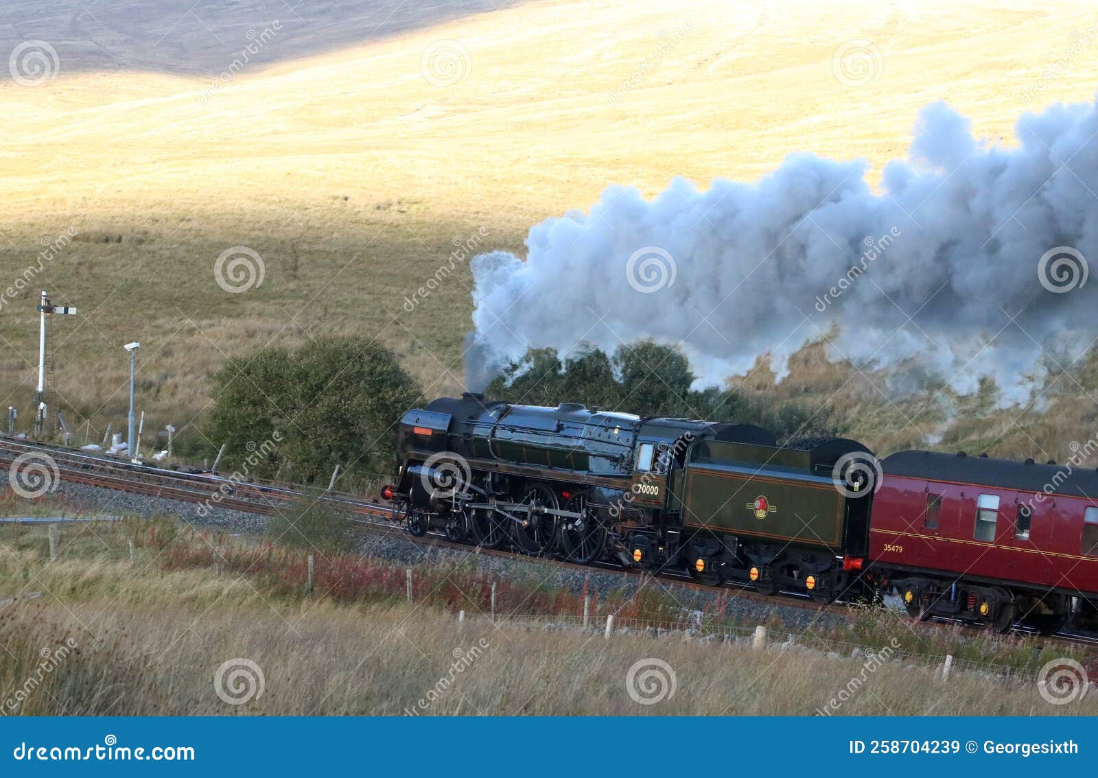 Steam Loco 70000 Britannia at Blea Moor Editorial Stock Image - Image ...