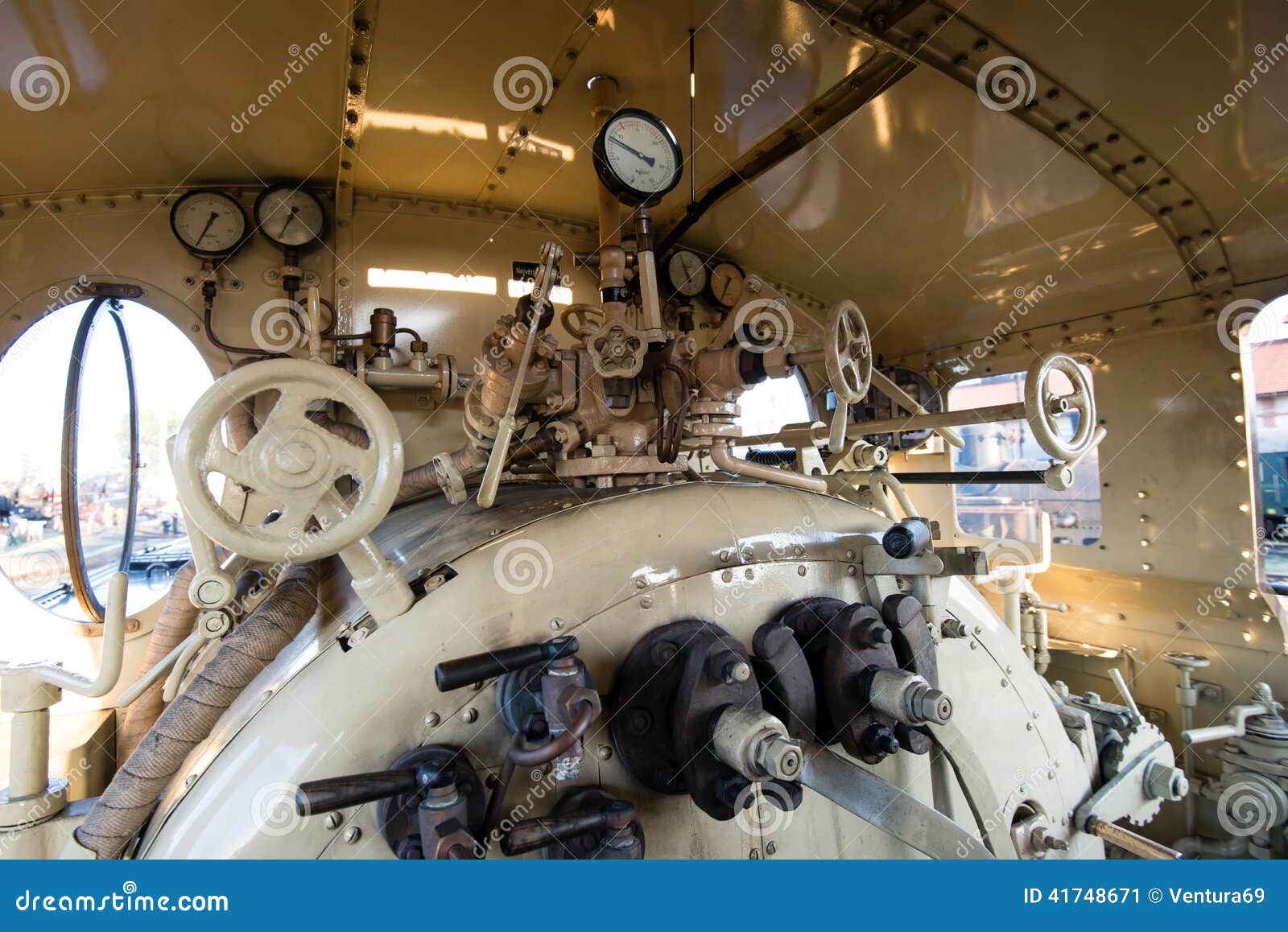 Steam Locomotive Engine Room Stock Image - Image of iron, history: 41748671