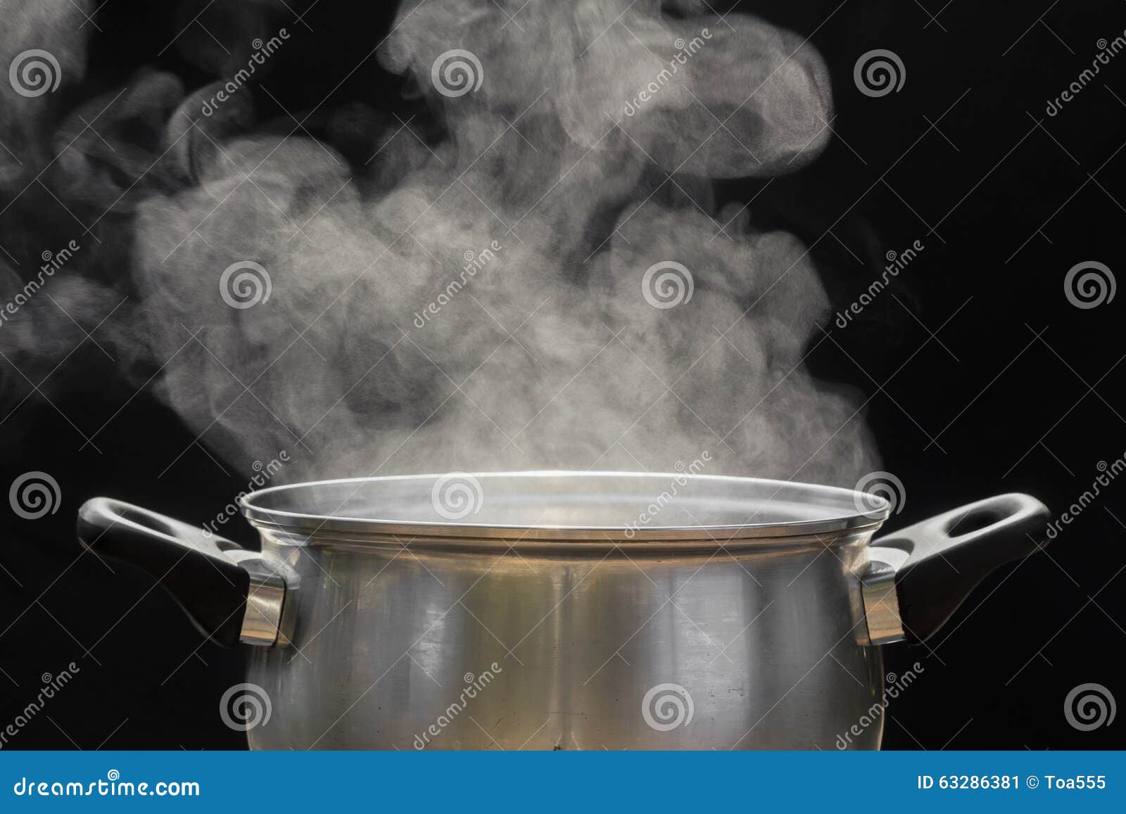 Steam over cooking pot stock image. Image of indoors - 63286381