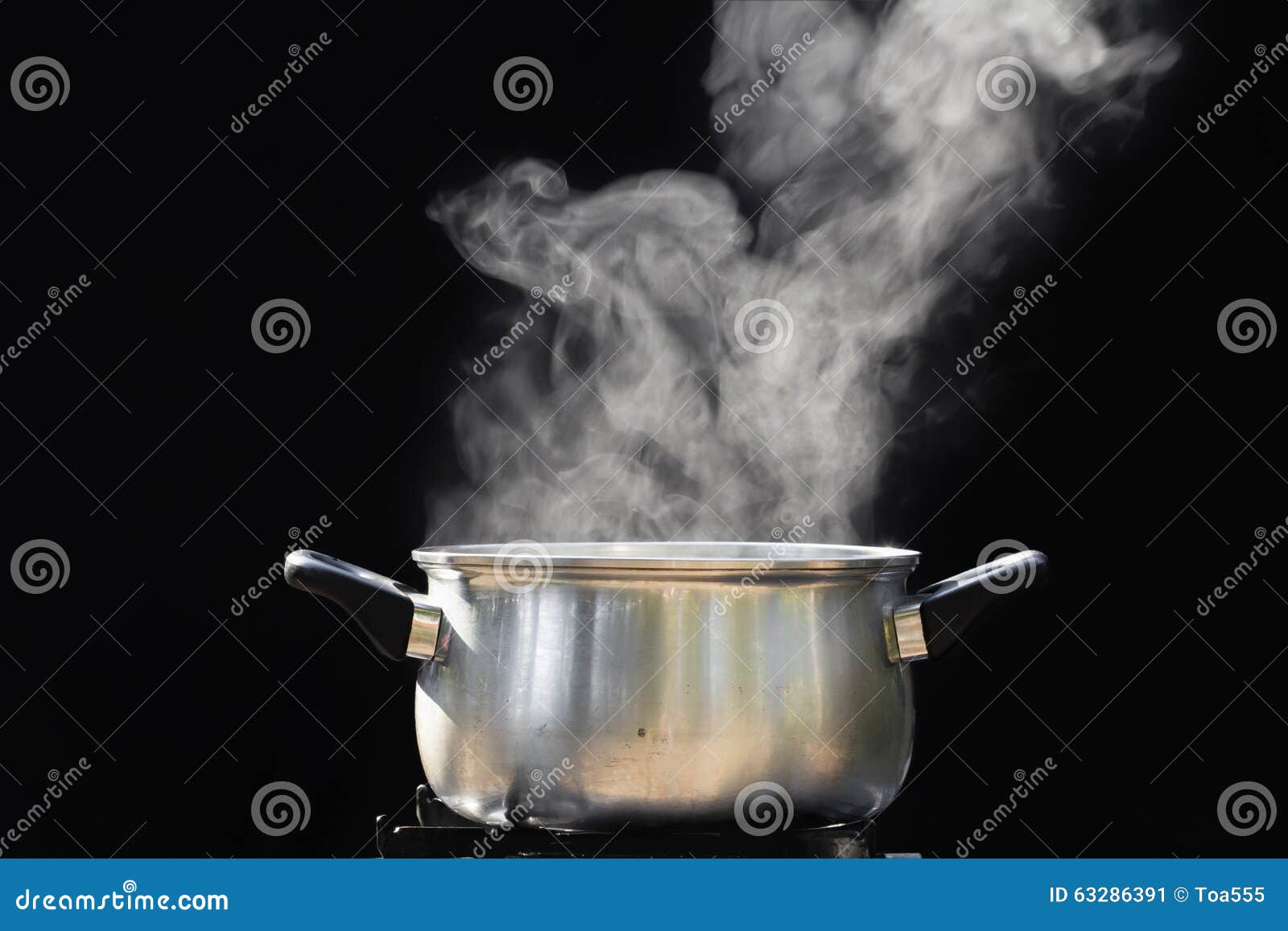 Steam over cooking pot stock image. Image of kitchenware - 63286391