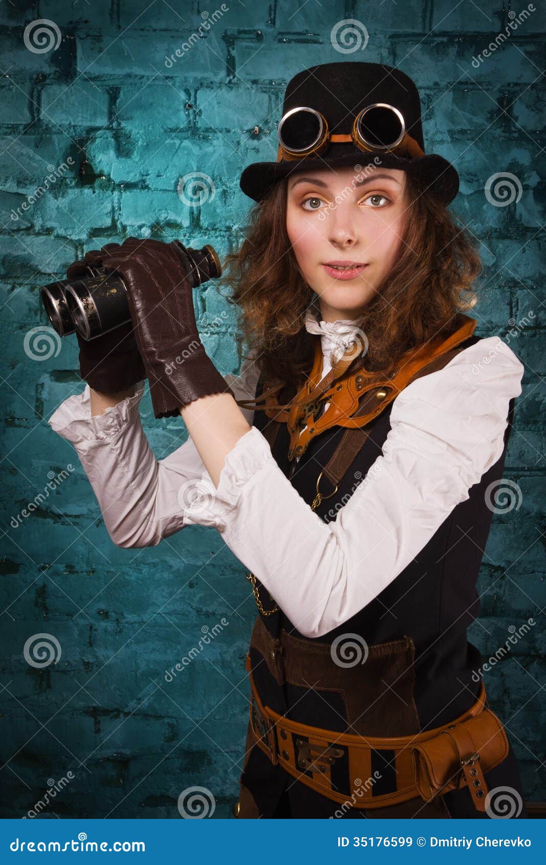 Steam Punk Girl with Binocular Stock Image - Image of obsolete, hair ...