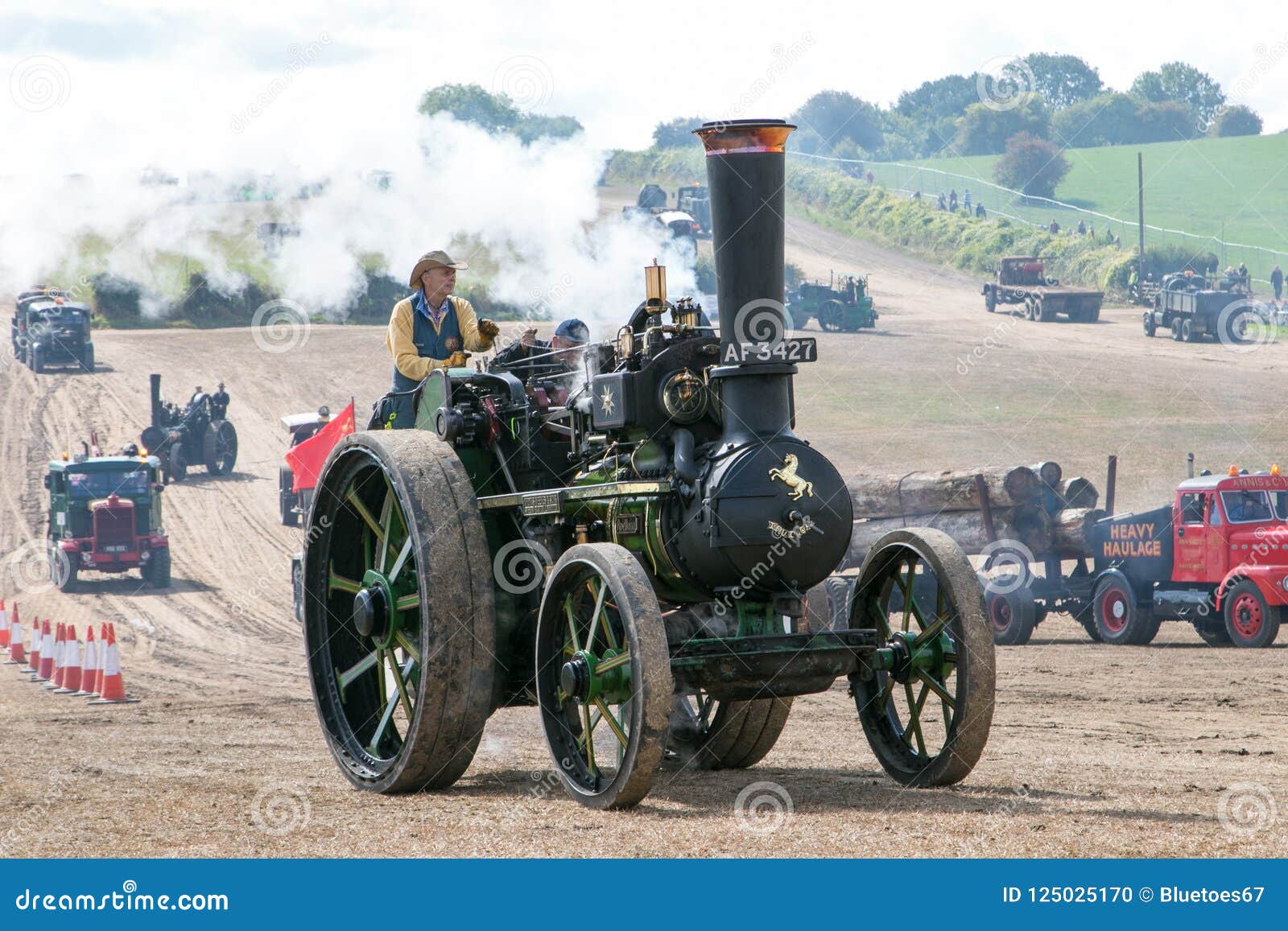 Steam traction engine editorial image. Image of country - 125025170