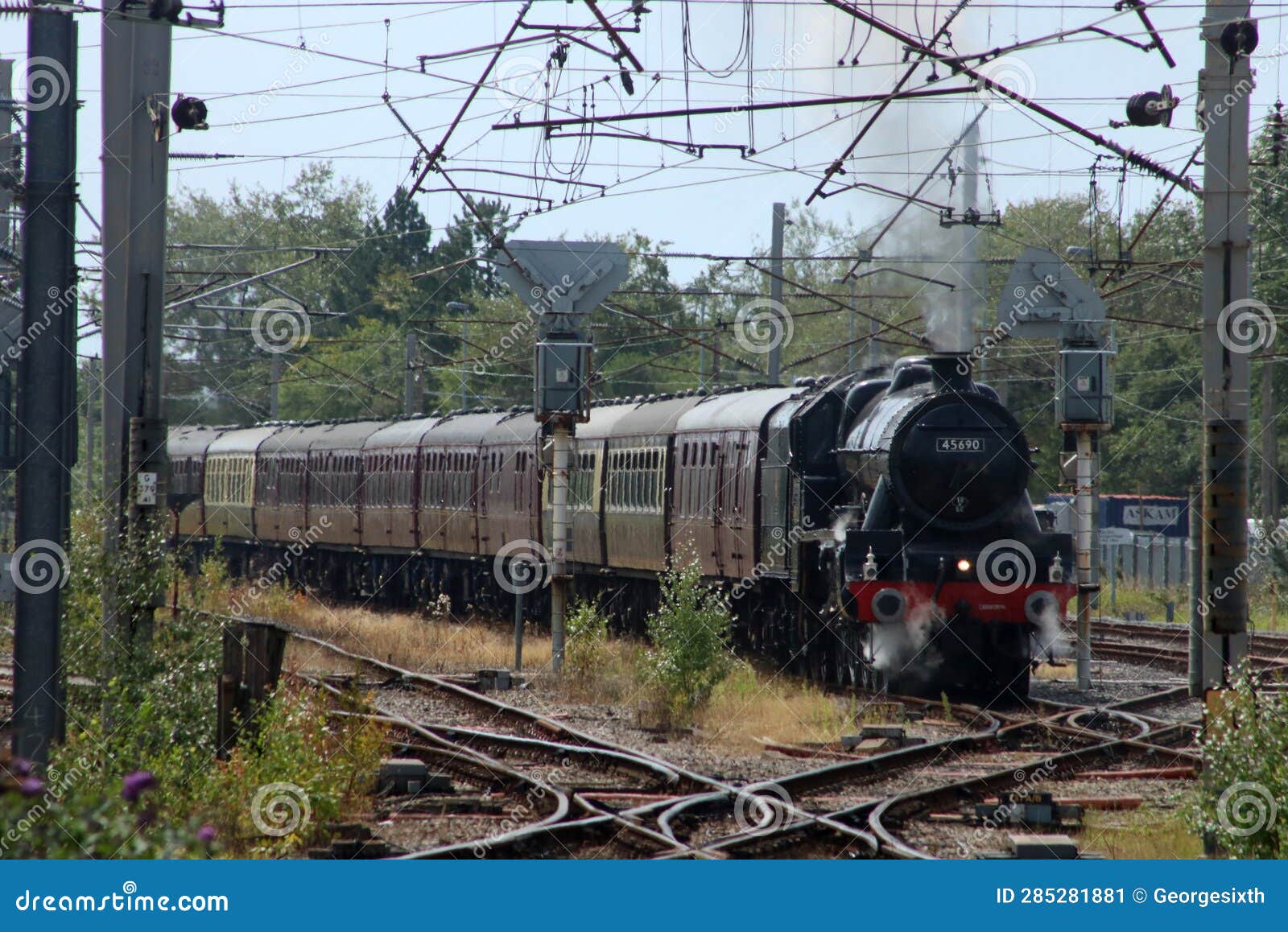 Steam Train Leander Setting Off from Carnforth Editorial Photo - Image ...