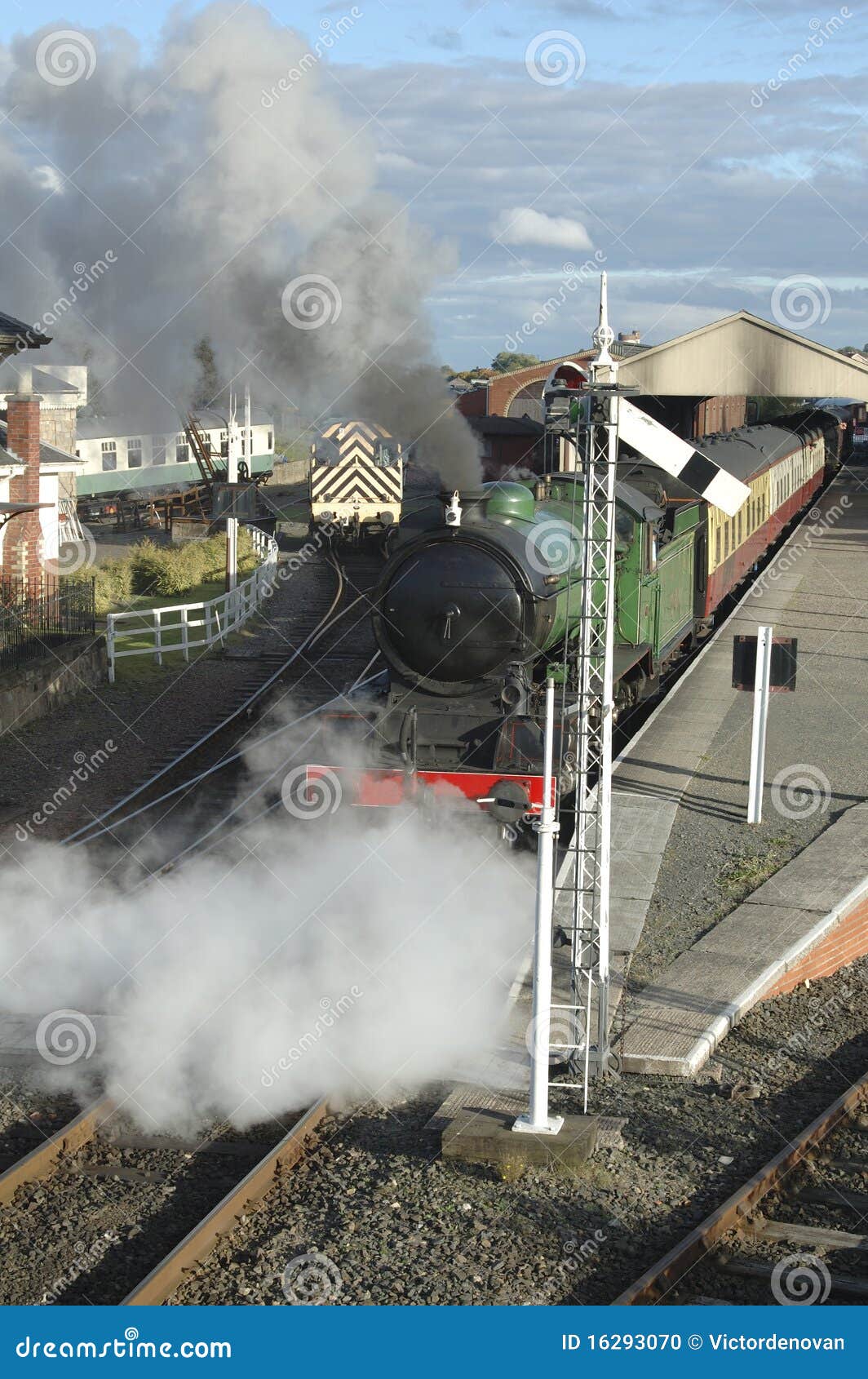 Steam Train Leaving Station Stock Photo - Image of clouds, travel: 16293070