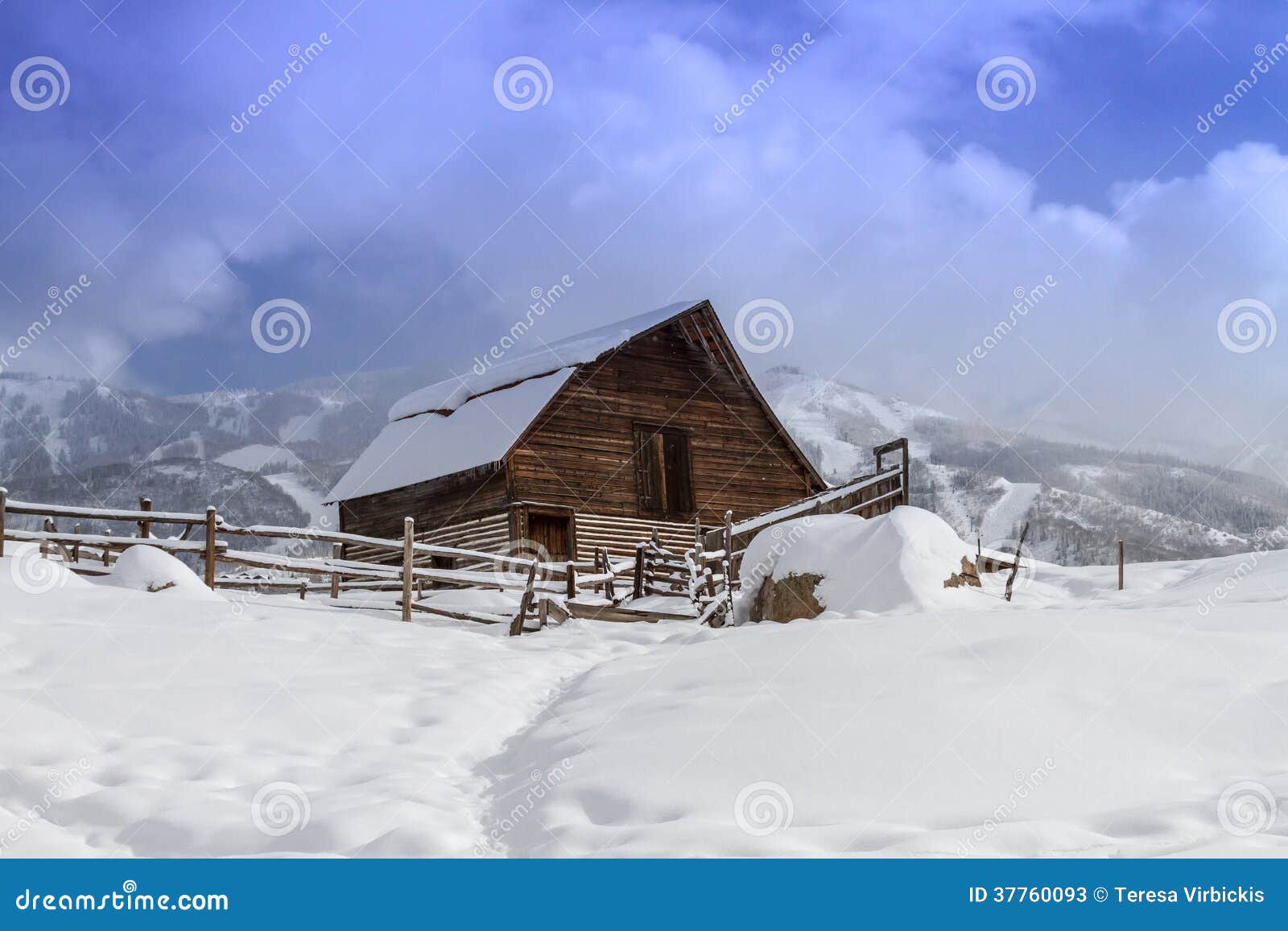 Steamboat Spring Barn stock image. Image of runs, county - 37760093