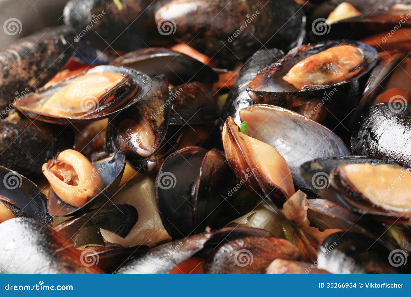 367 Braised Mussels Stock Photos - Free & Royalty-Free Stock Photos ...