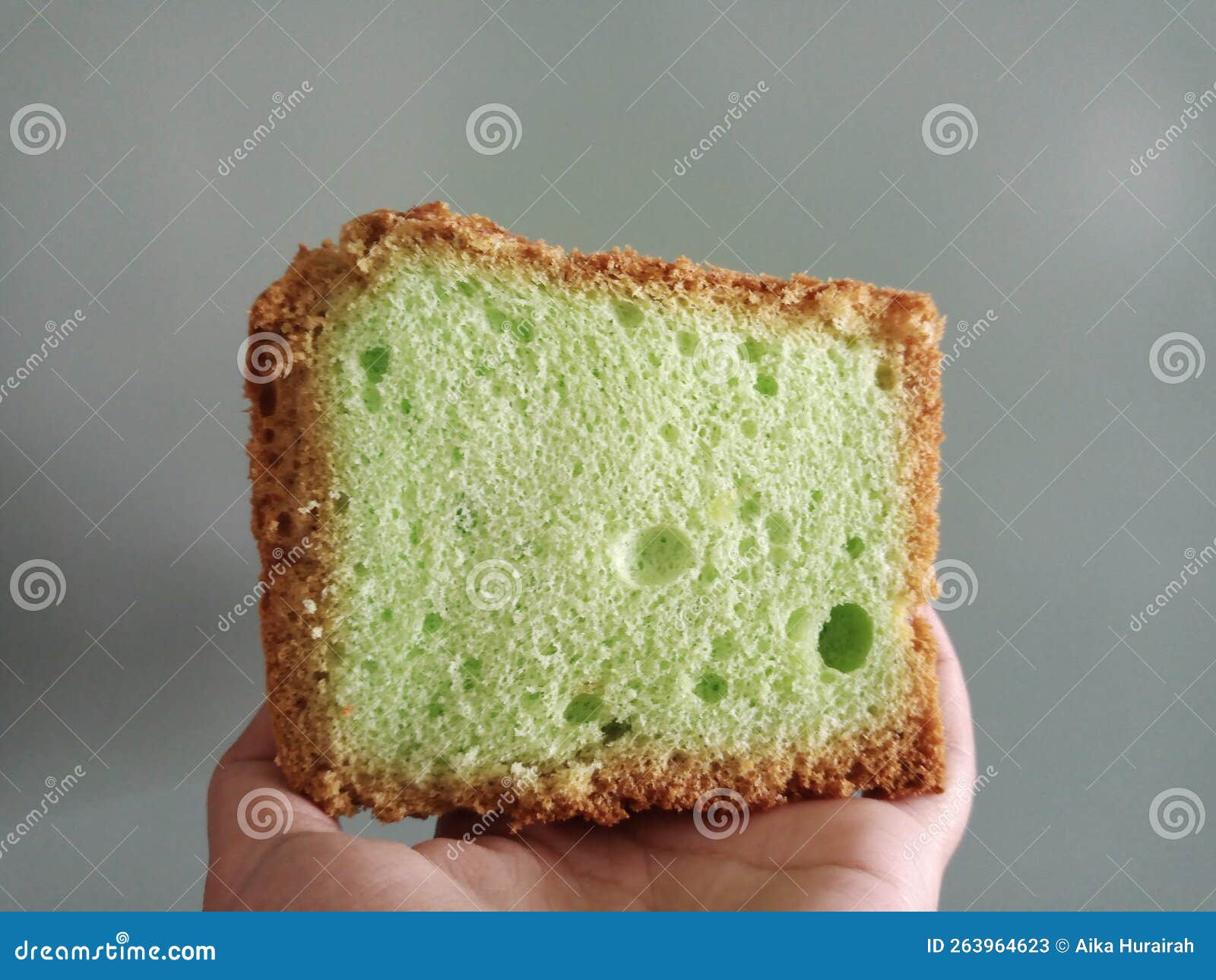 Steamed Pandan-flavoured Kuih With A Creamy Center Filling Made Of ...