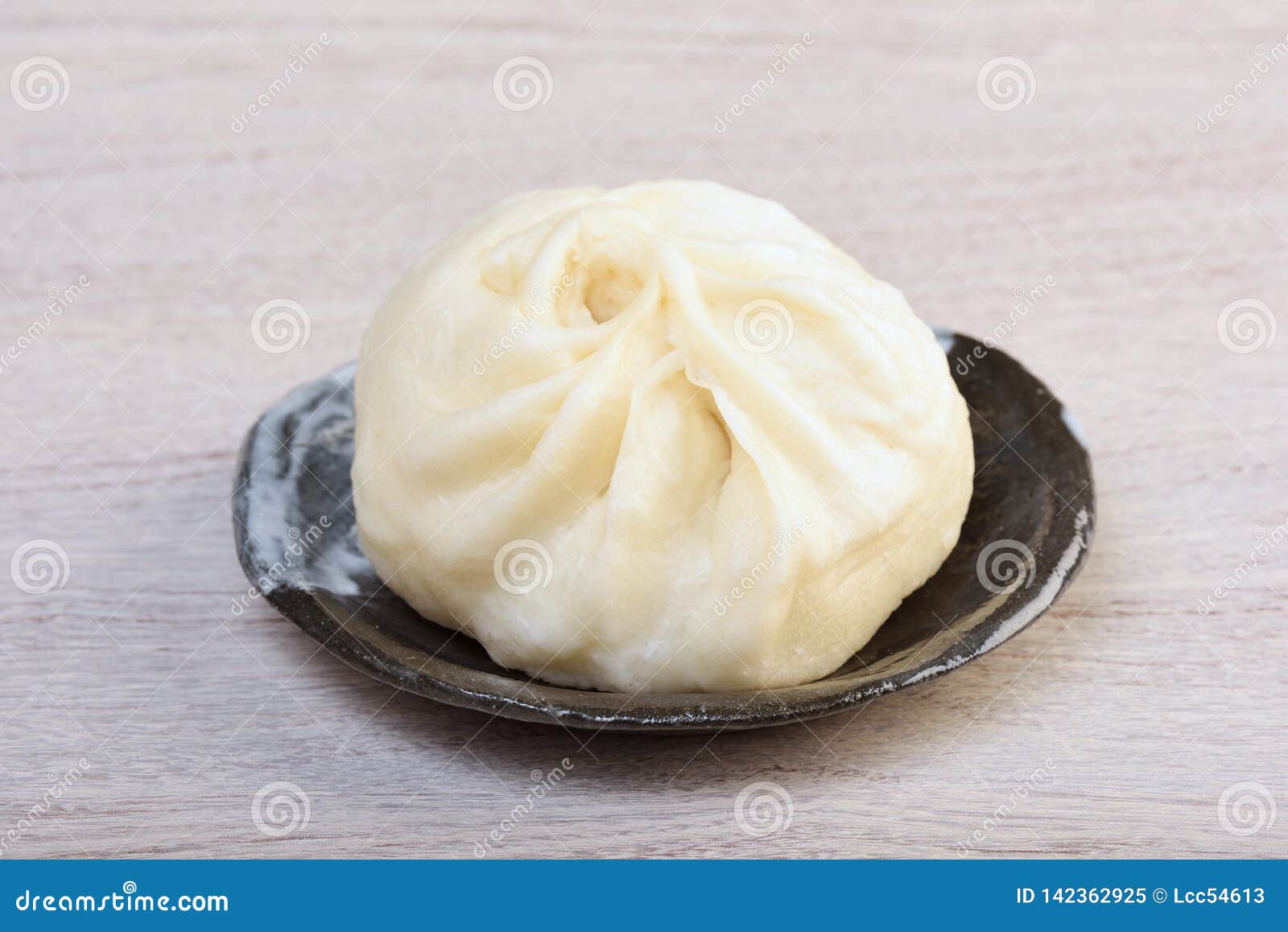 Steamed stuffed buns stock image. Image of snack, fluffy - 142362925