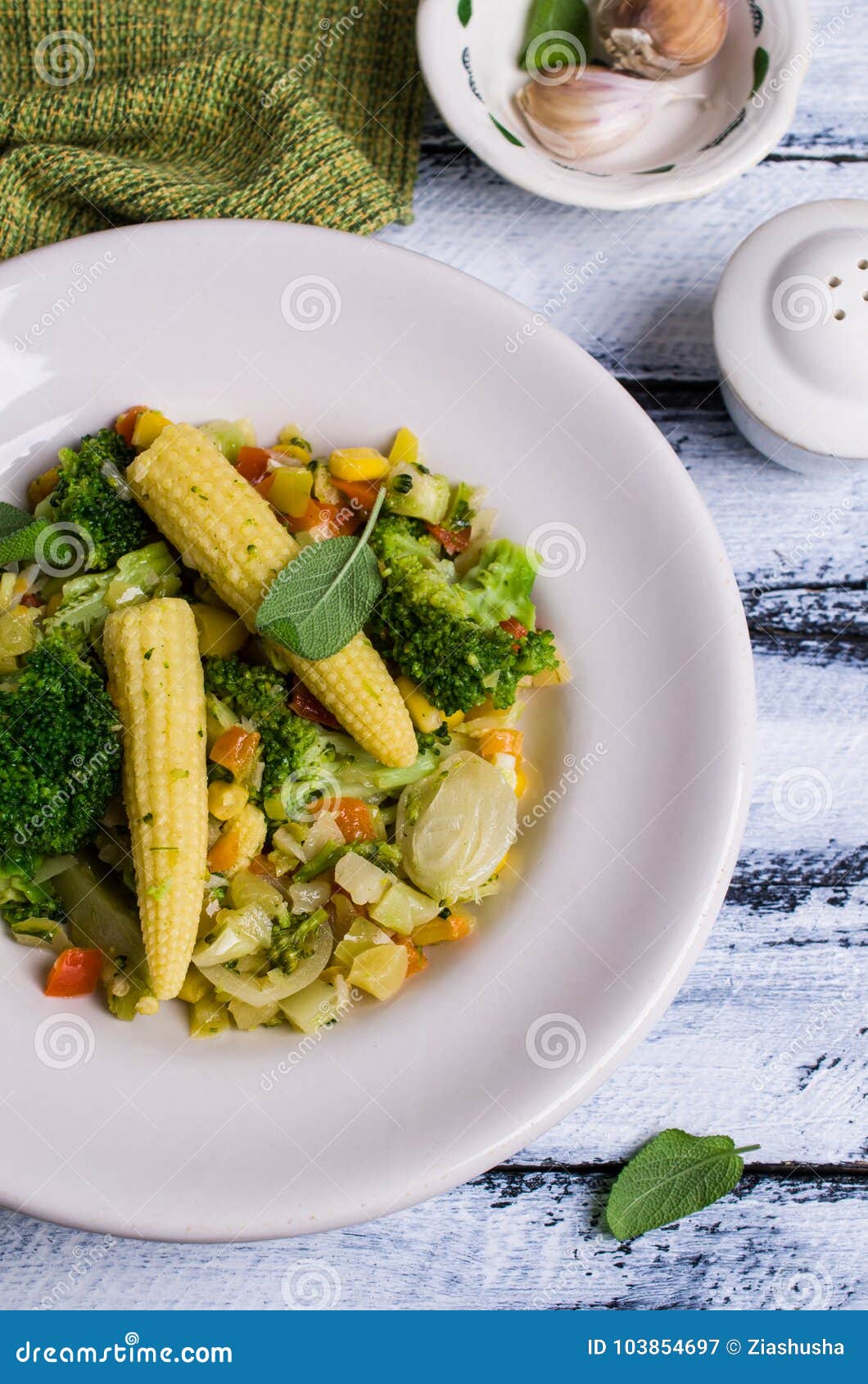 Steamed vegetable mix stock image. Image of bowl, casserole - 103854697