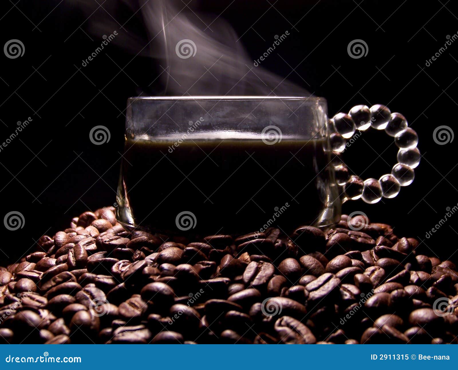 Steaming coffee glass cup stock image. Image of beans - 2911315