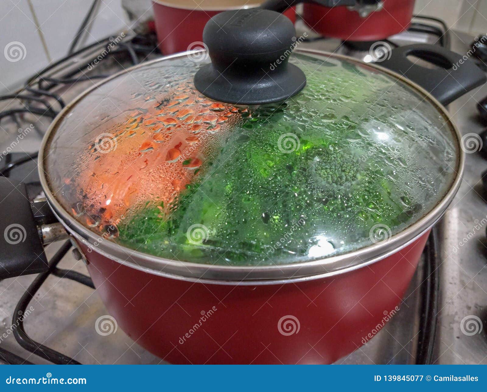 Steaming vegetables stock image. Image of steaming, carro - 139845077
