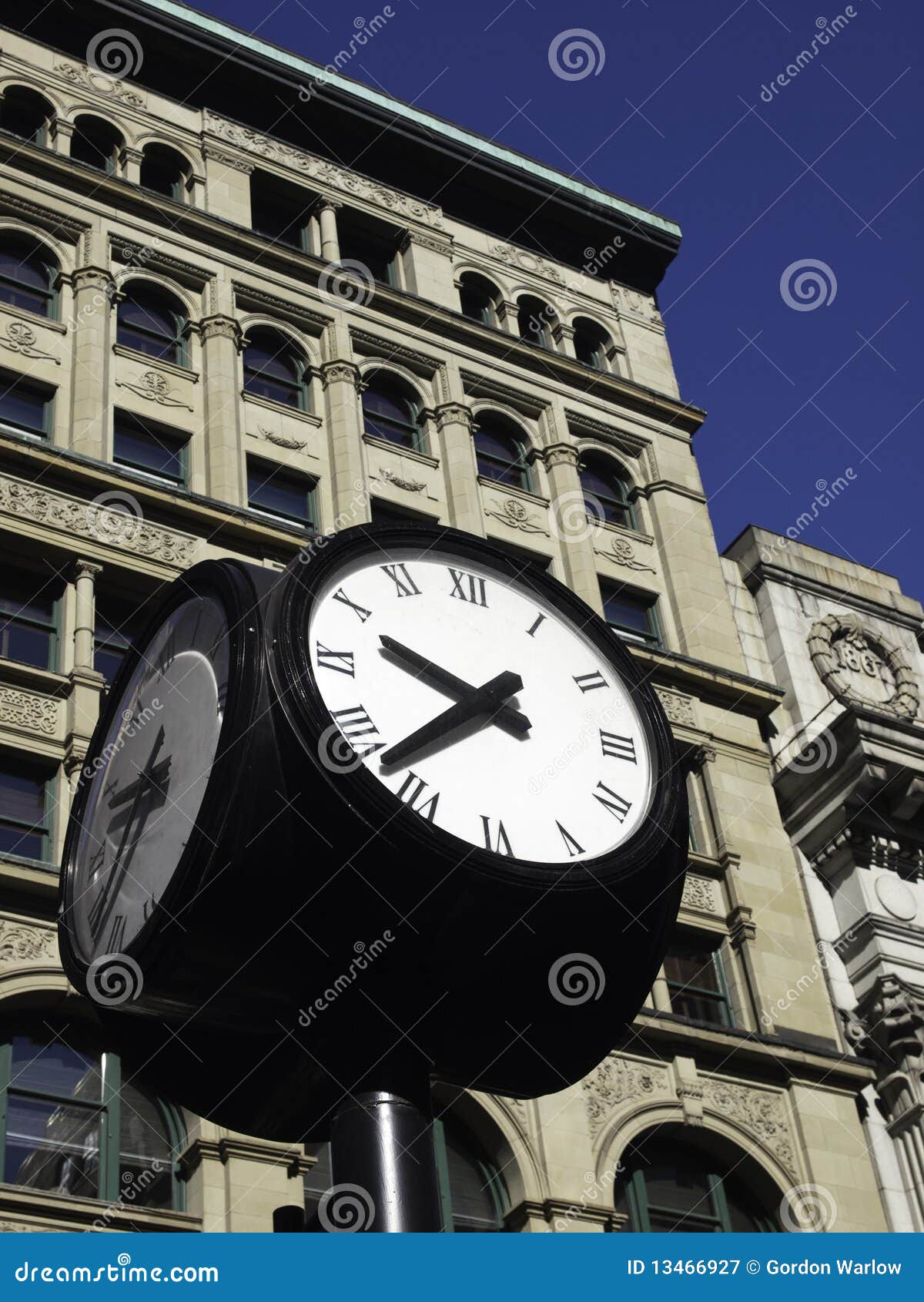 Stedelijke Timekeeper stock afbeelding. Image of symbool - 13466927