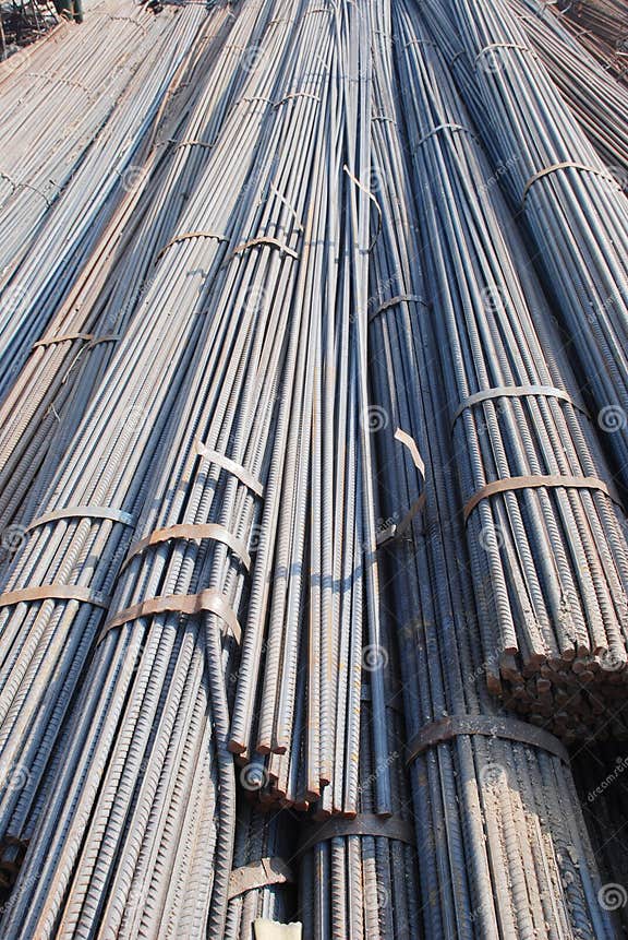 The steel bars in bundle stock image. Image of parallel - 7511799