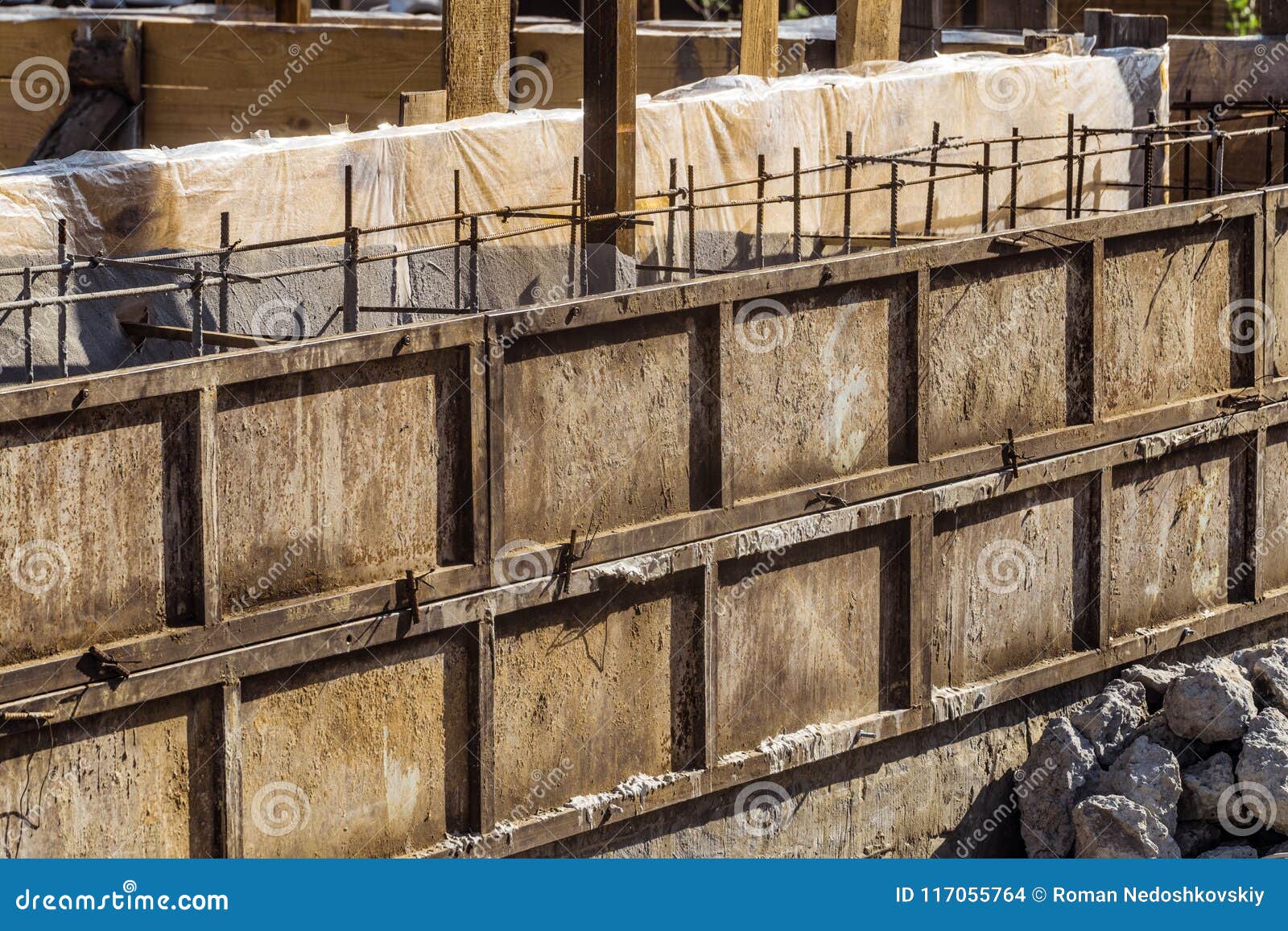 Steel Formwork for the Construction of Reinforced Concrete Monolithic ...