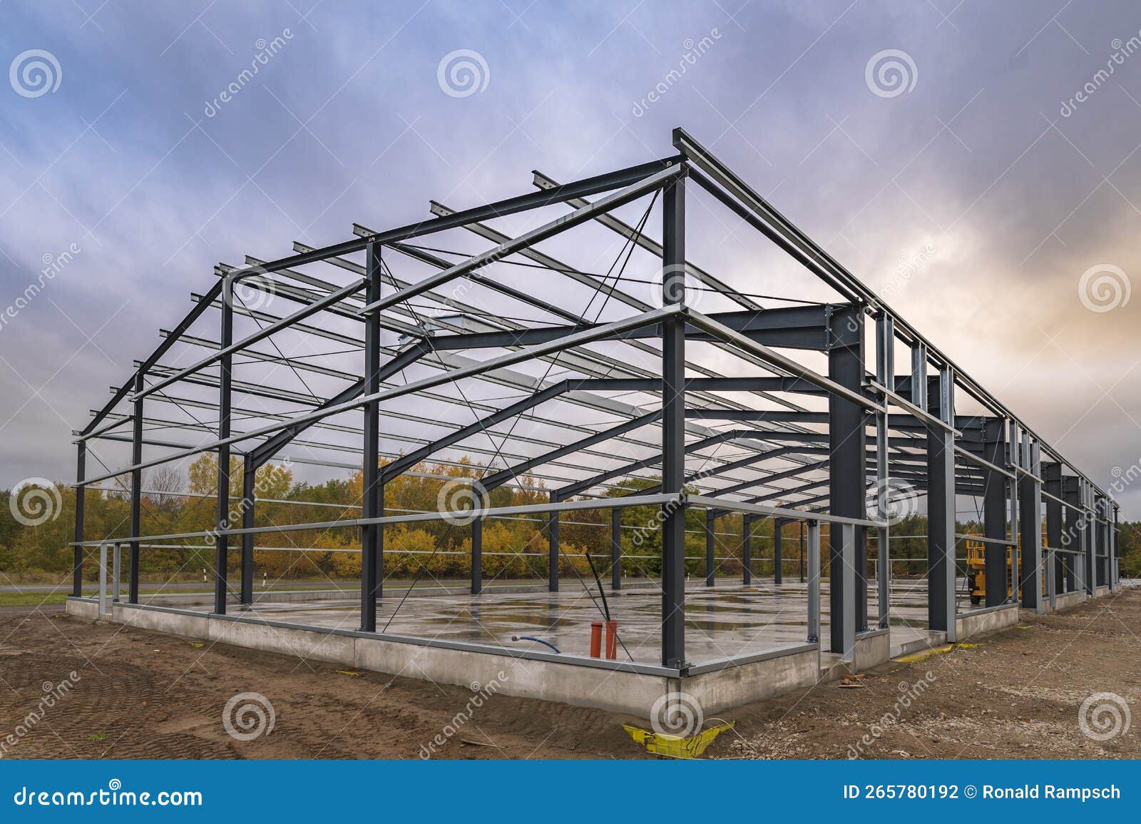 The Steel Girder Framework of a New Building Stock Photo - Image of ...