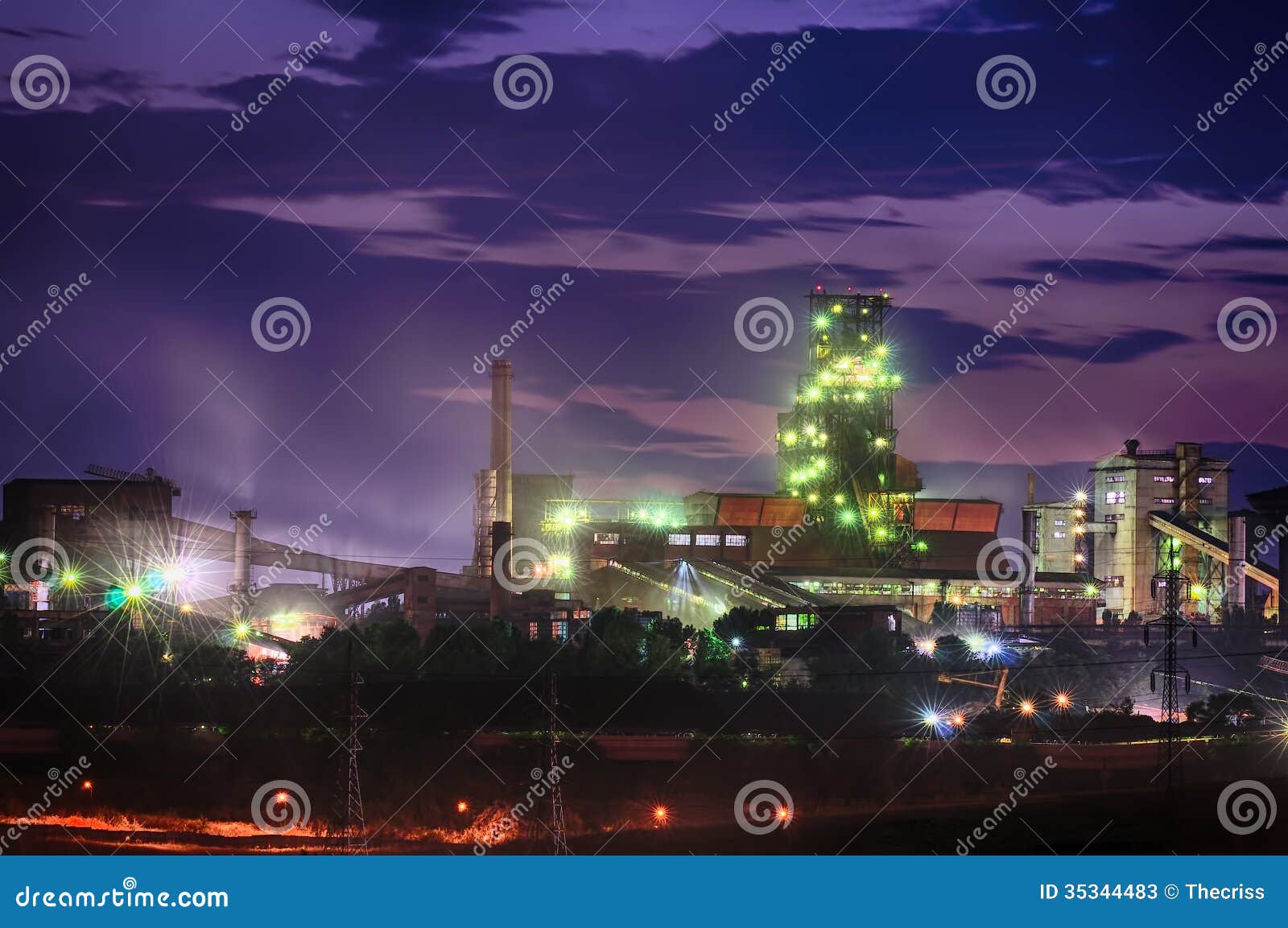 Steel mill at night stock image. Image of cloud, doicesti - 35344483