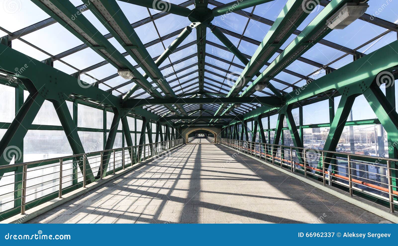 Steel pedestrian bridge stock image. Image of crossing - 66962337