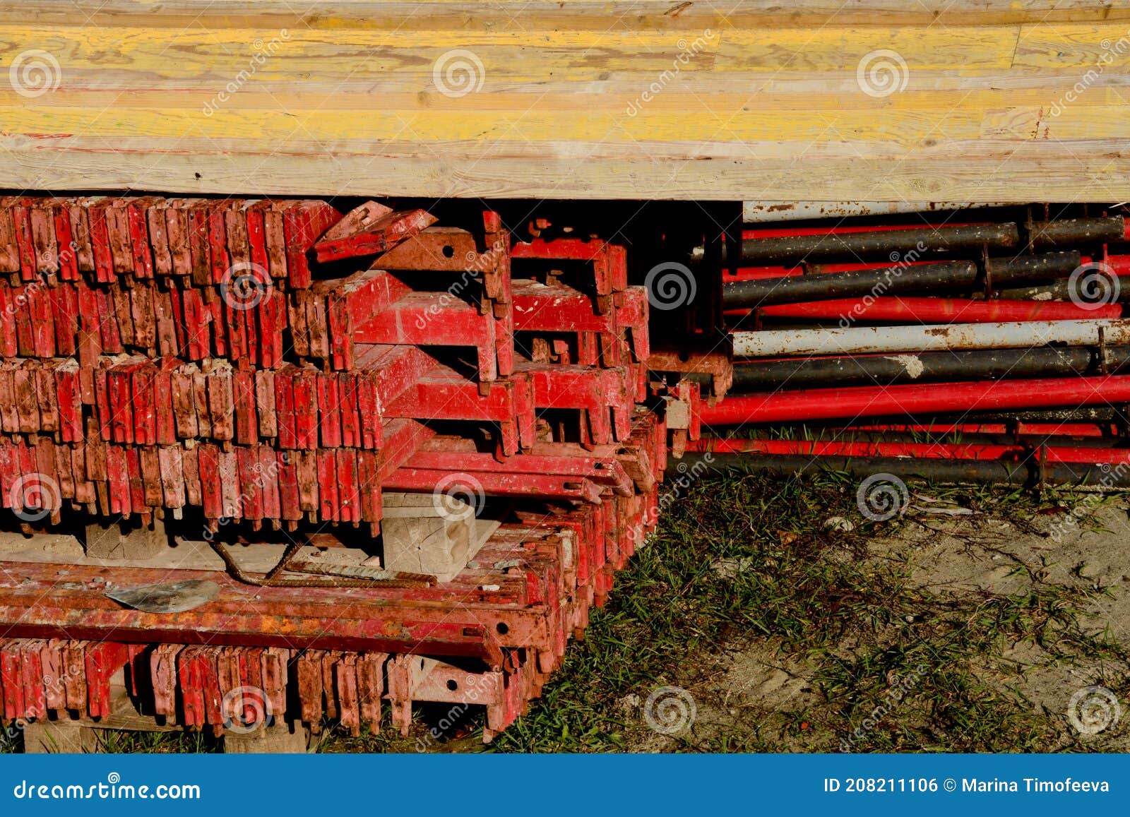 Steel Red Shuttering for Structures. Formwork for Concrete Construction ...