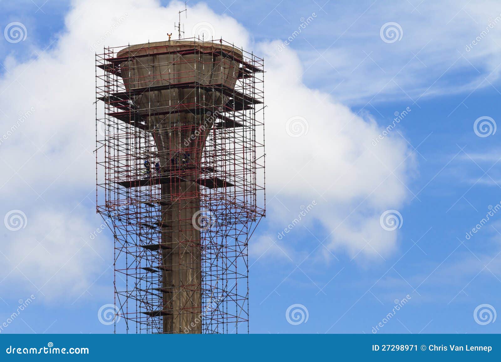 Steel Scaffolding Tower editorial photo. Image of vertical - 27298971