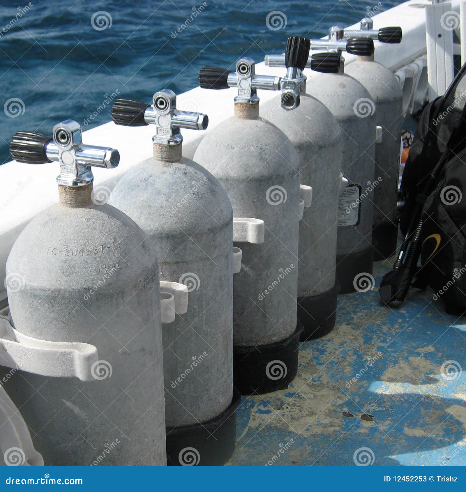 Steel scuba tanks stock image. Image of oxygen, danger - 12452253