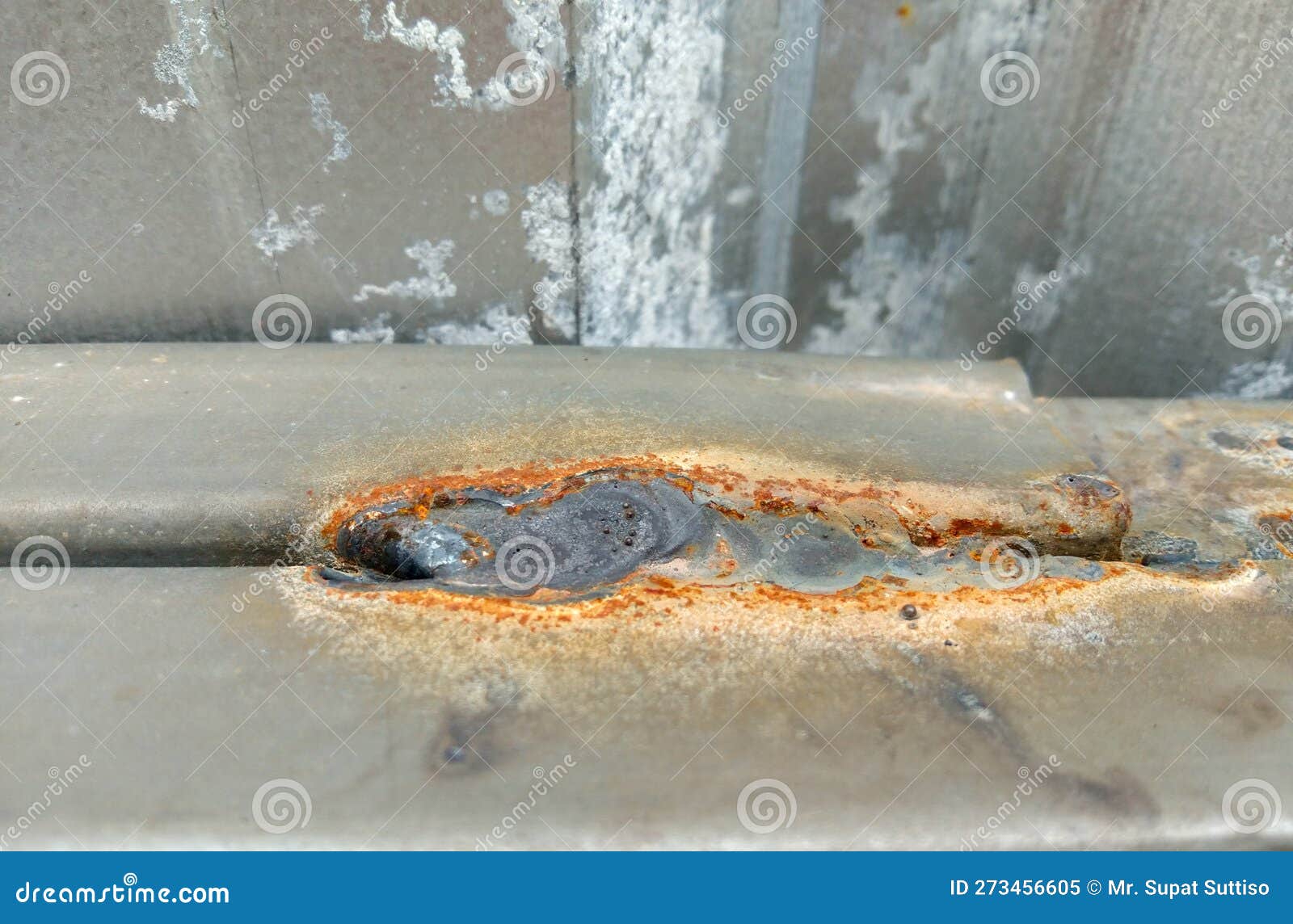 Steel Welds are Rusty, Deteriorated, Corroded Stock Image - Image of ...
