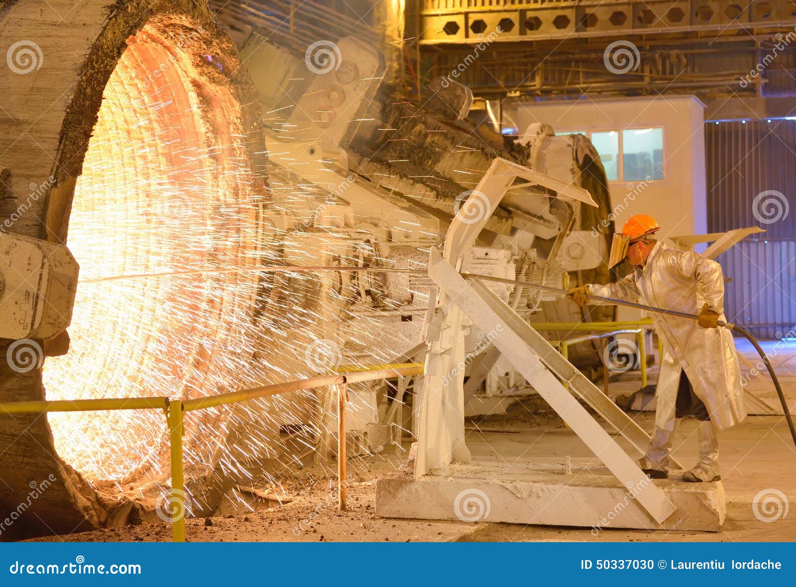 Steel worker editorial image. Image of iron, burning - 50337030