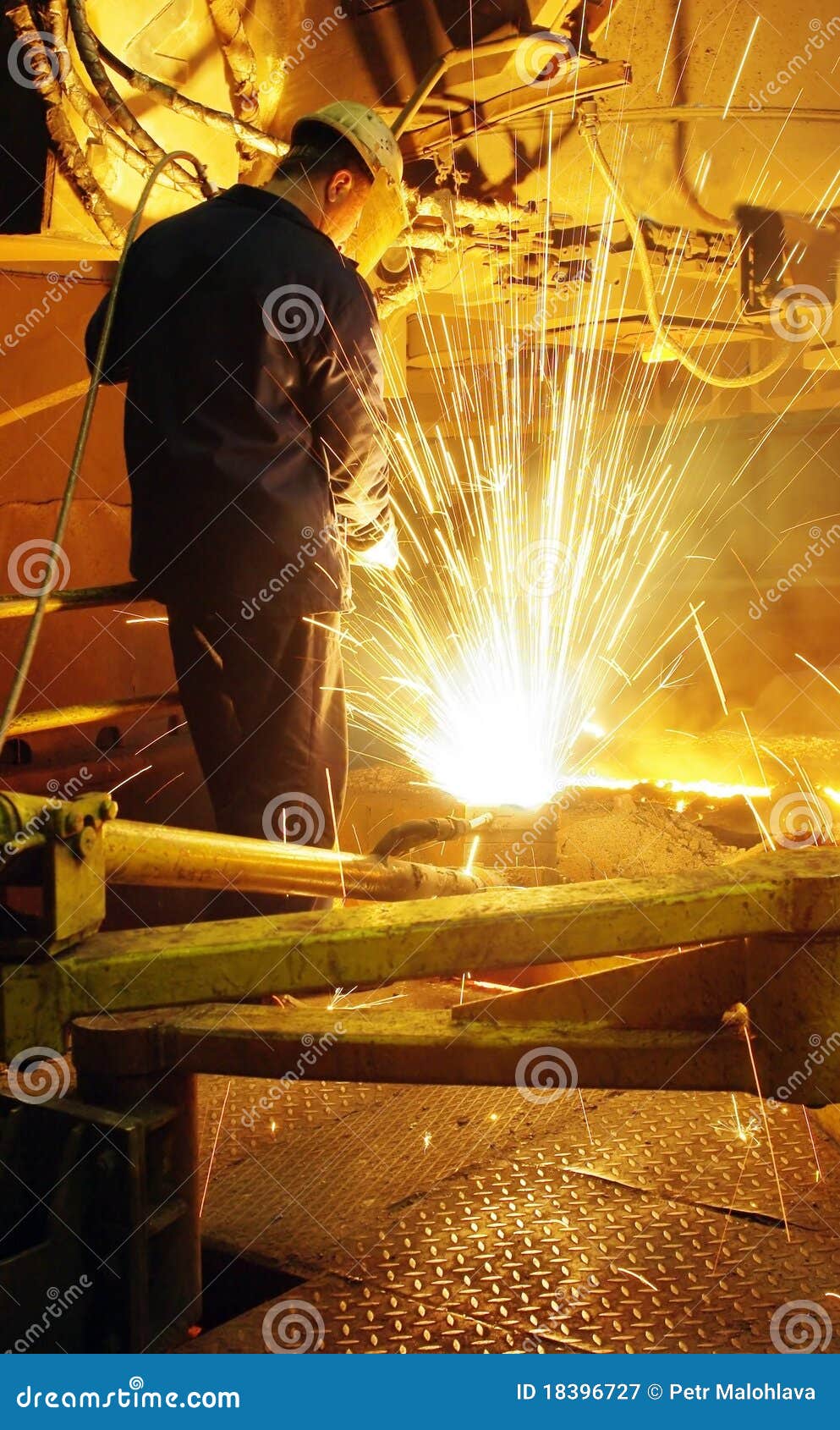 Steelworker stock image. Image of oxygen, industry, spark - 18396727