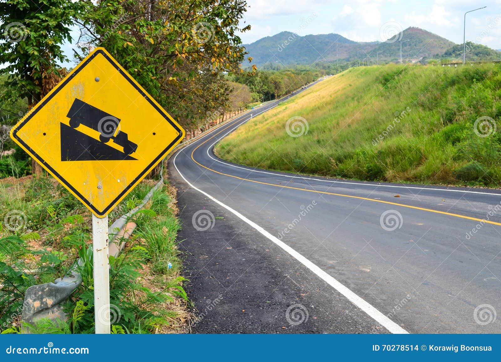 Steep hill sign stock photo. Image of sign, caution, hill - 70278514