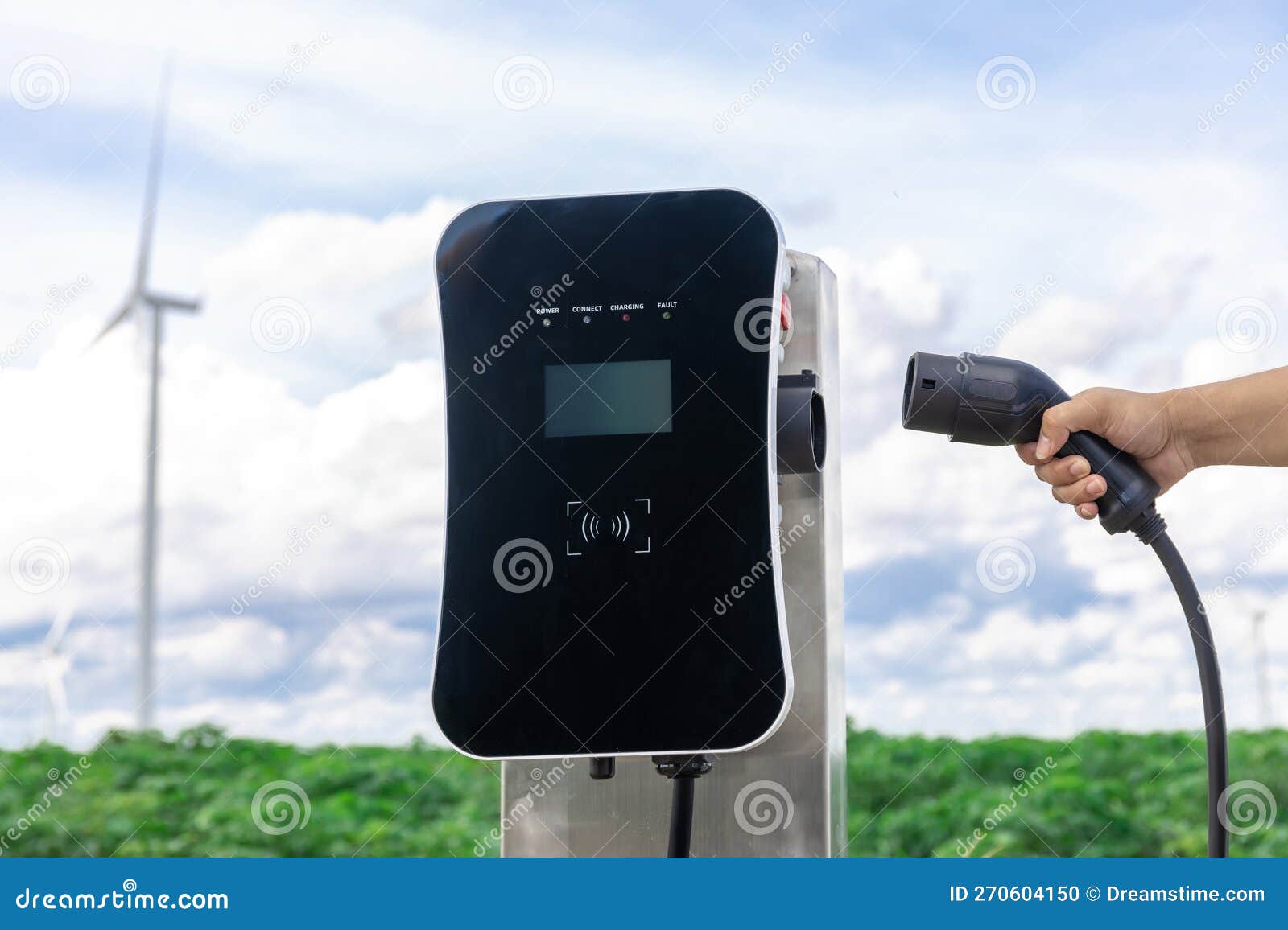Stekker Van De Handstekker Op Ev Met Progressief Natuurbeeld En