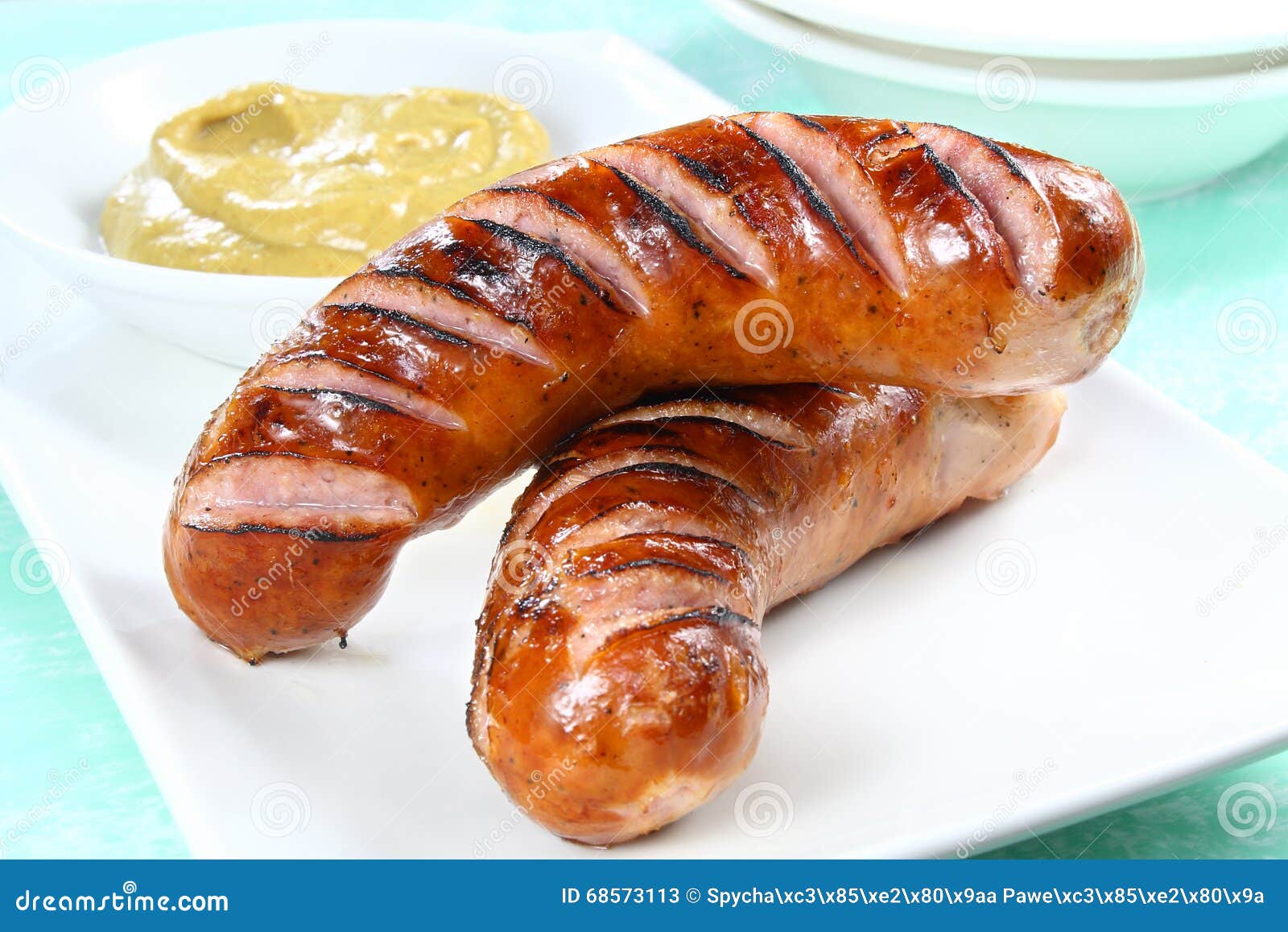 Stekt korv fotografering för bildbyråer. Bild av grillat - 68573113