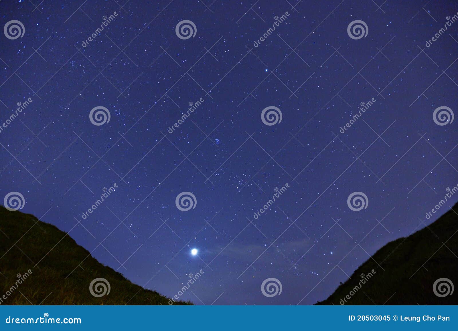 Stella alla notte immagine stock. Immagine di creativo - 20503045