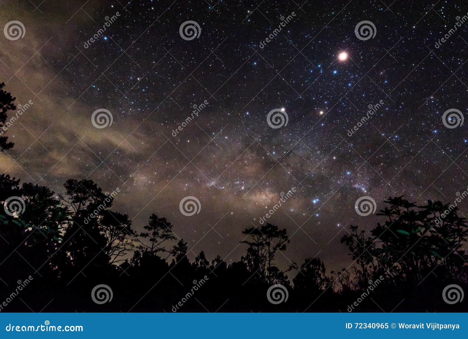 Stella Nella Notte Del Cielo Immagine Stock - Immagine di prima ...