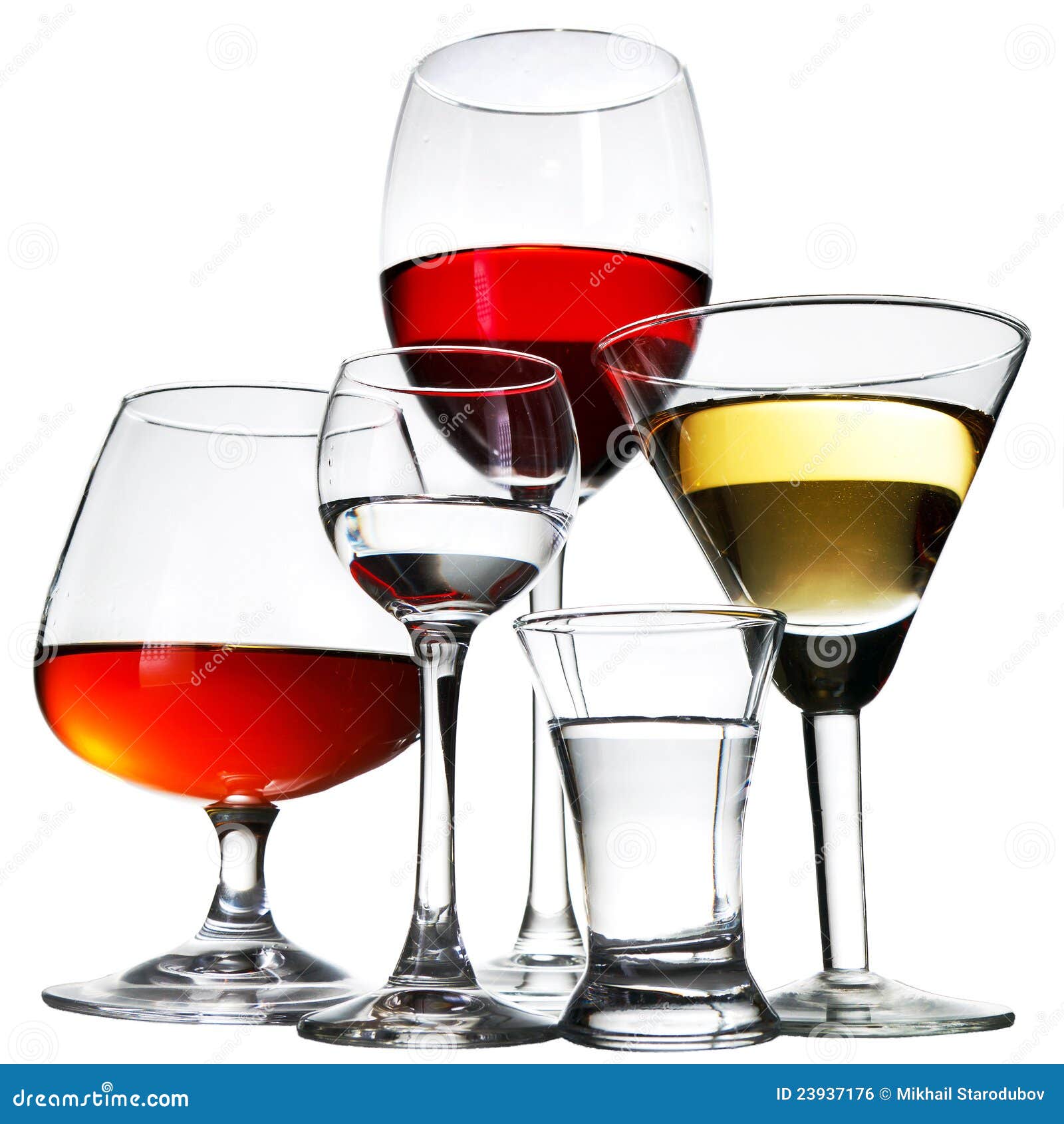 Stemware Auf Weißem Hintergrund Stockfoto - Bild von glas, zerbrechlich ...