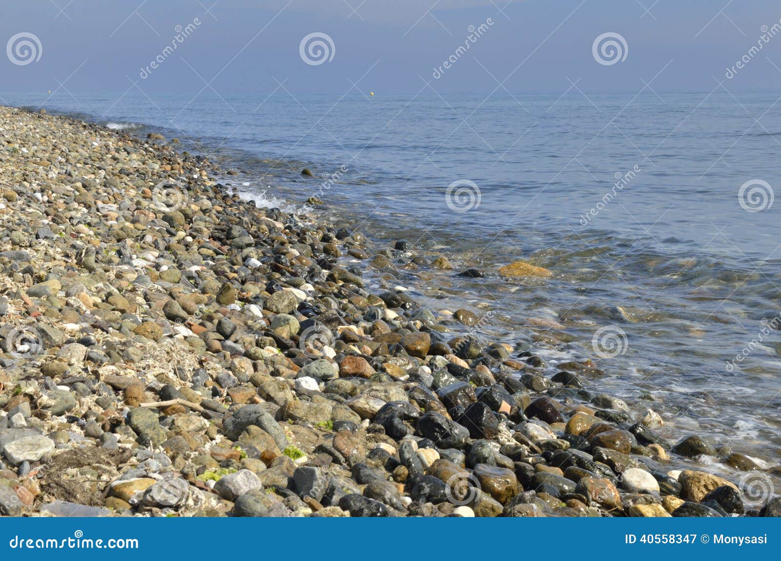 Stenen in het strand stock afbeelding. Image of openlucht - 40558347
