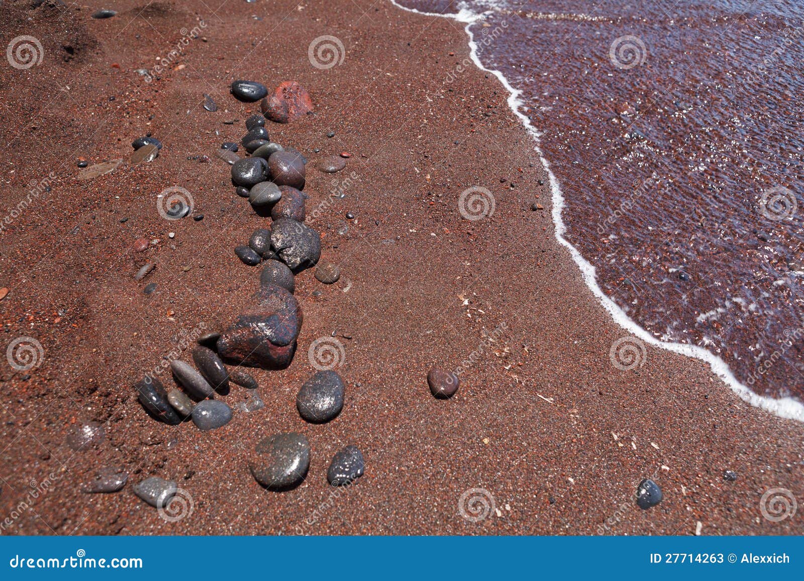 Stenen Op Het Rode Strand. Santorini. Stock Afbeelding - Image of ...