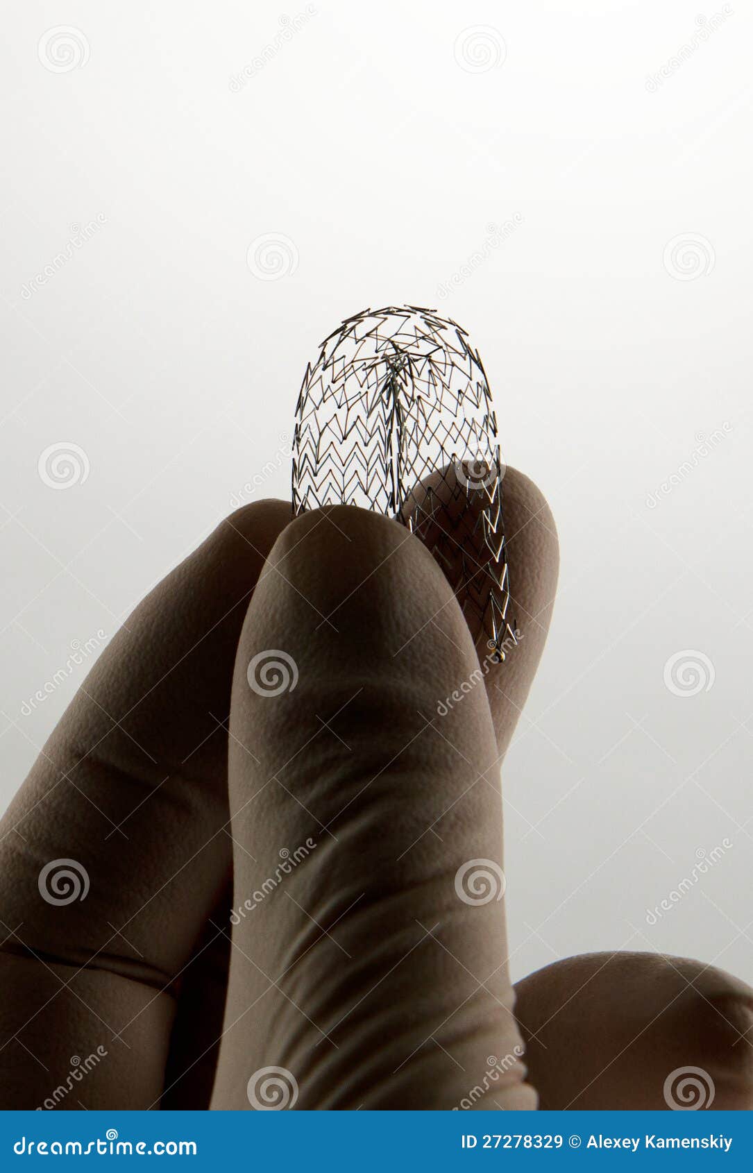 Stent Voor Endovascular Chirurgie Stock Afbeelding - Image of mislukking, metaal: 27278329