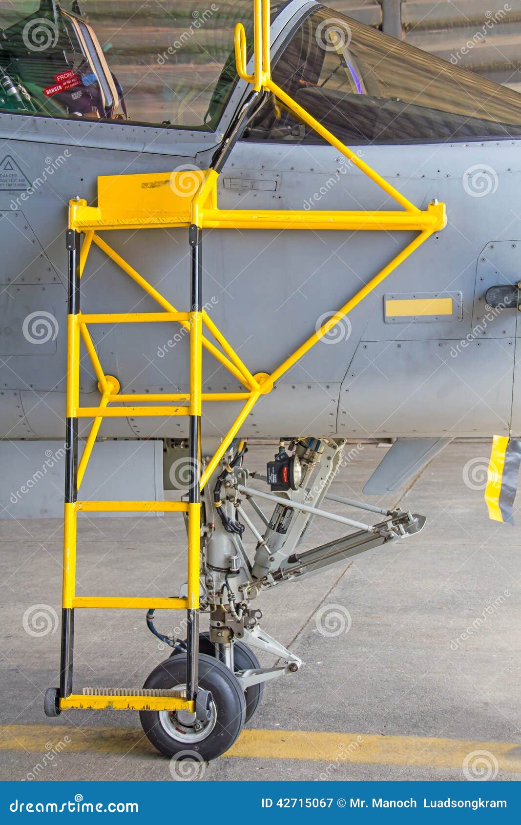 Step of Aircraft stock image. Image of undercarriage - 42715067