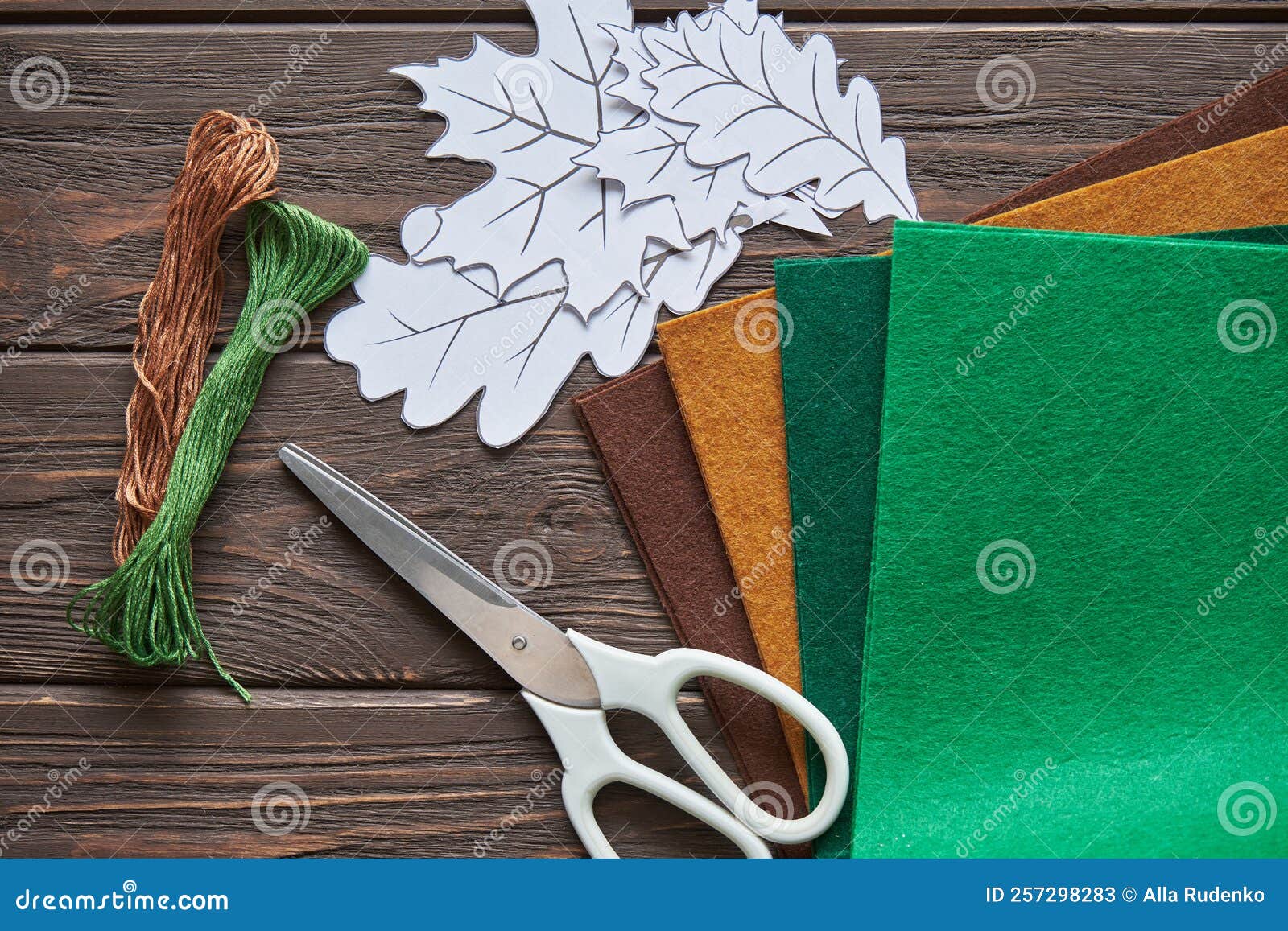 Step by Step Instructions for Decorative Felt Leaves. Autumn Crafts for ...