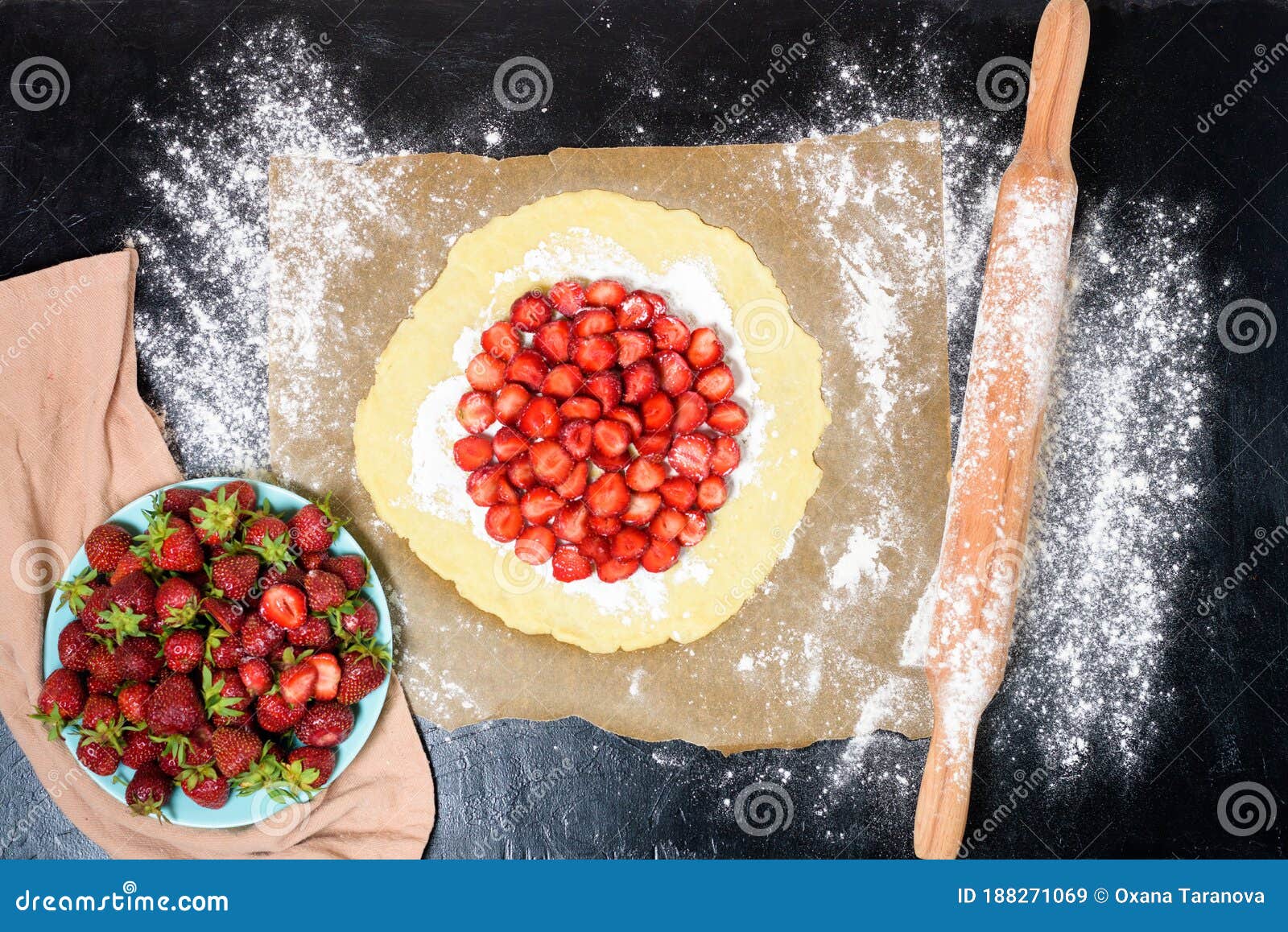 Step by Step Recipe the Process of Making Galetta with Strawberries at ...