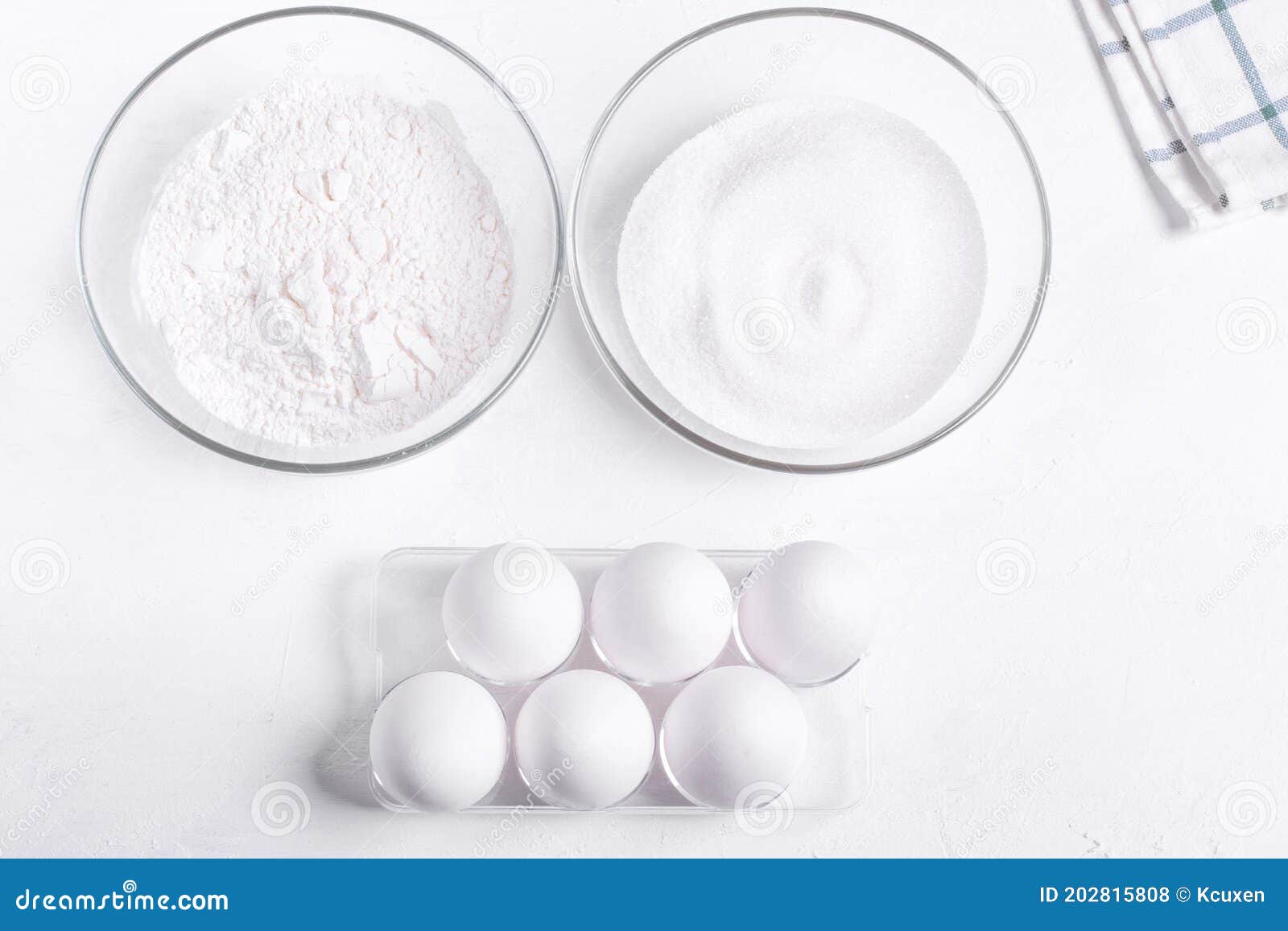 Step by Step Recipe of Sponge Cake. Step 1. Ingredients To Make Sponge ...