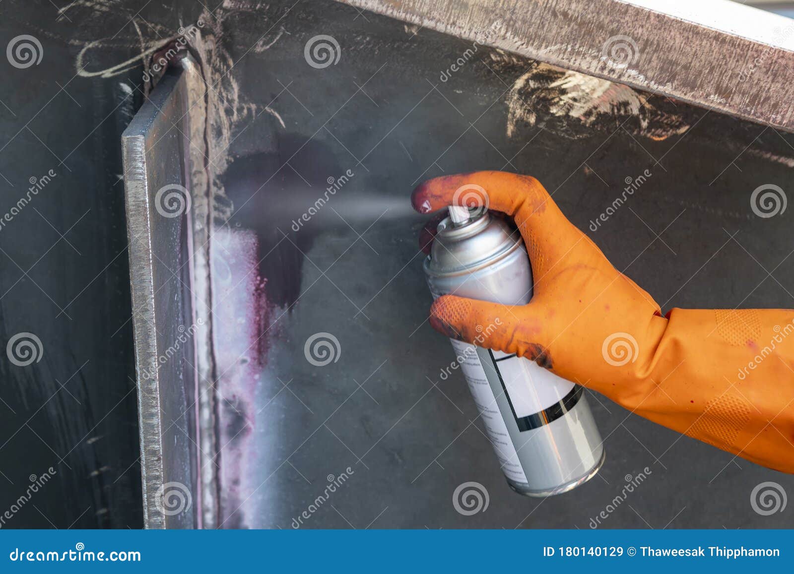 After Use Developer Spray Into The Welded To Pull The Liquid Penetrate ...