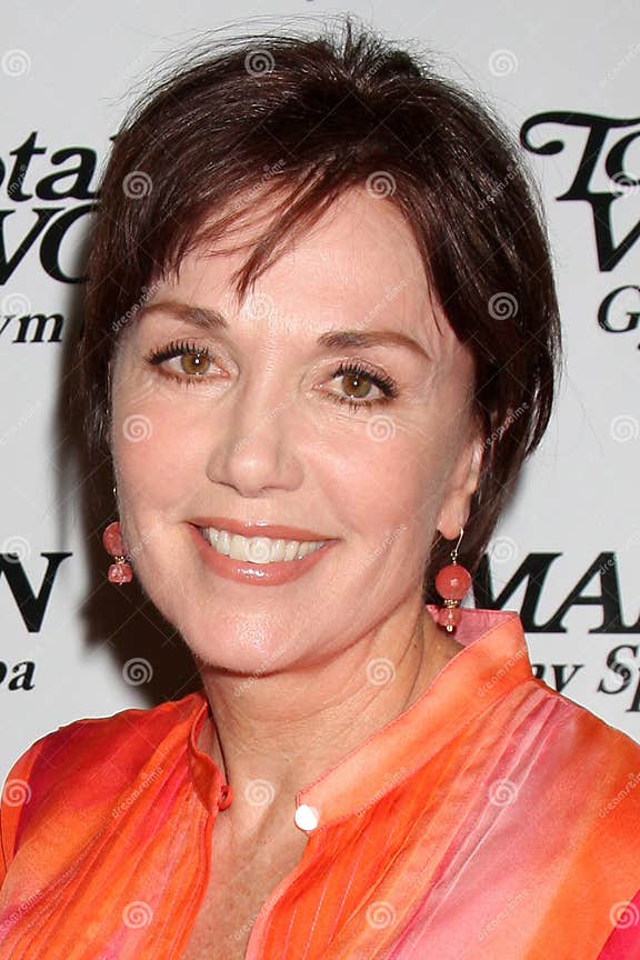 Stepfanie Kramer 编辑类库存图片. 图片 包括有 温泉, 行军, 体操, 百合, 森林地 - 26490864