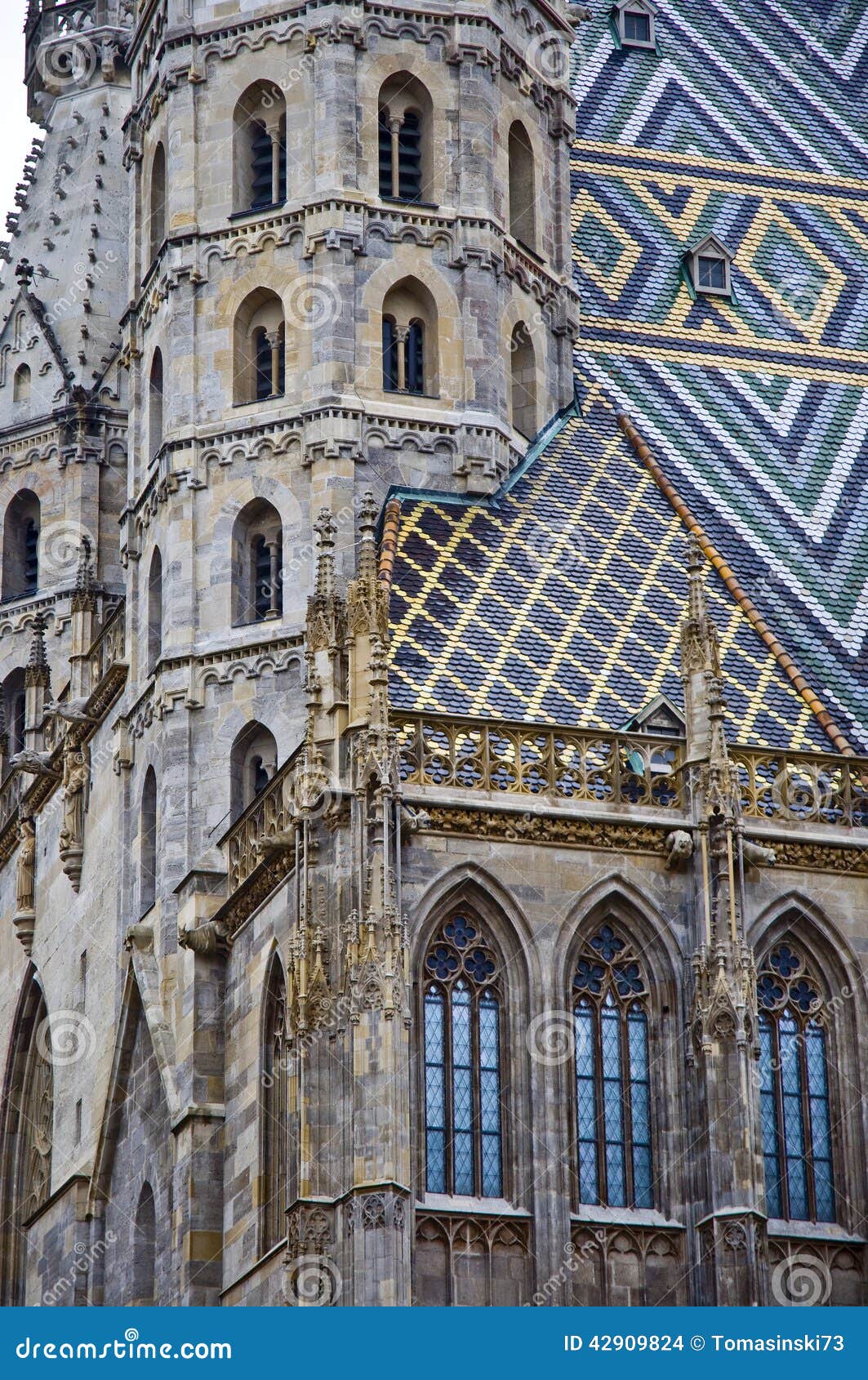 Stephan Catedral in Vienna stock photo. Image of high - 42909824
