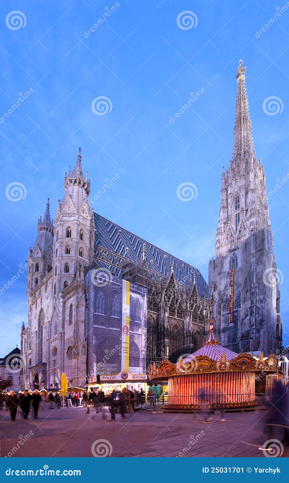 Stephansdom in Vienna editorial photo. Image of vienna - 25031701