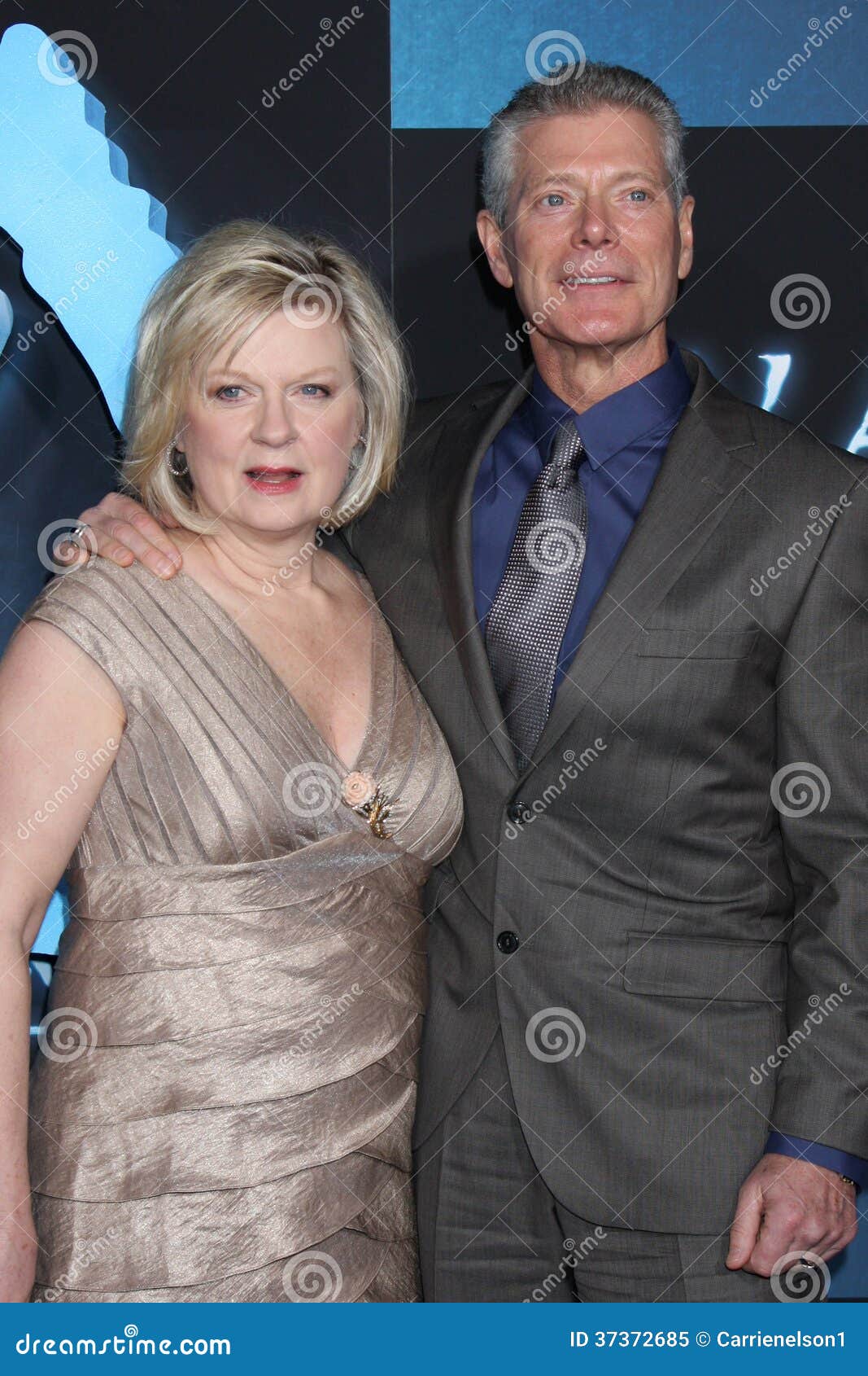 Stephen Lang editorial image. Image of graumans, lang - 37372685