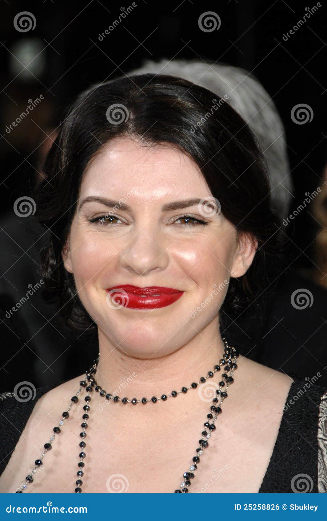 Stephenie Meyer's Instagram, Twitter & Facebook on IDCrawl