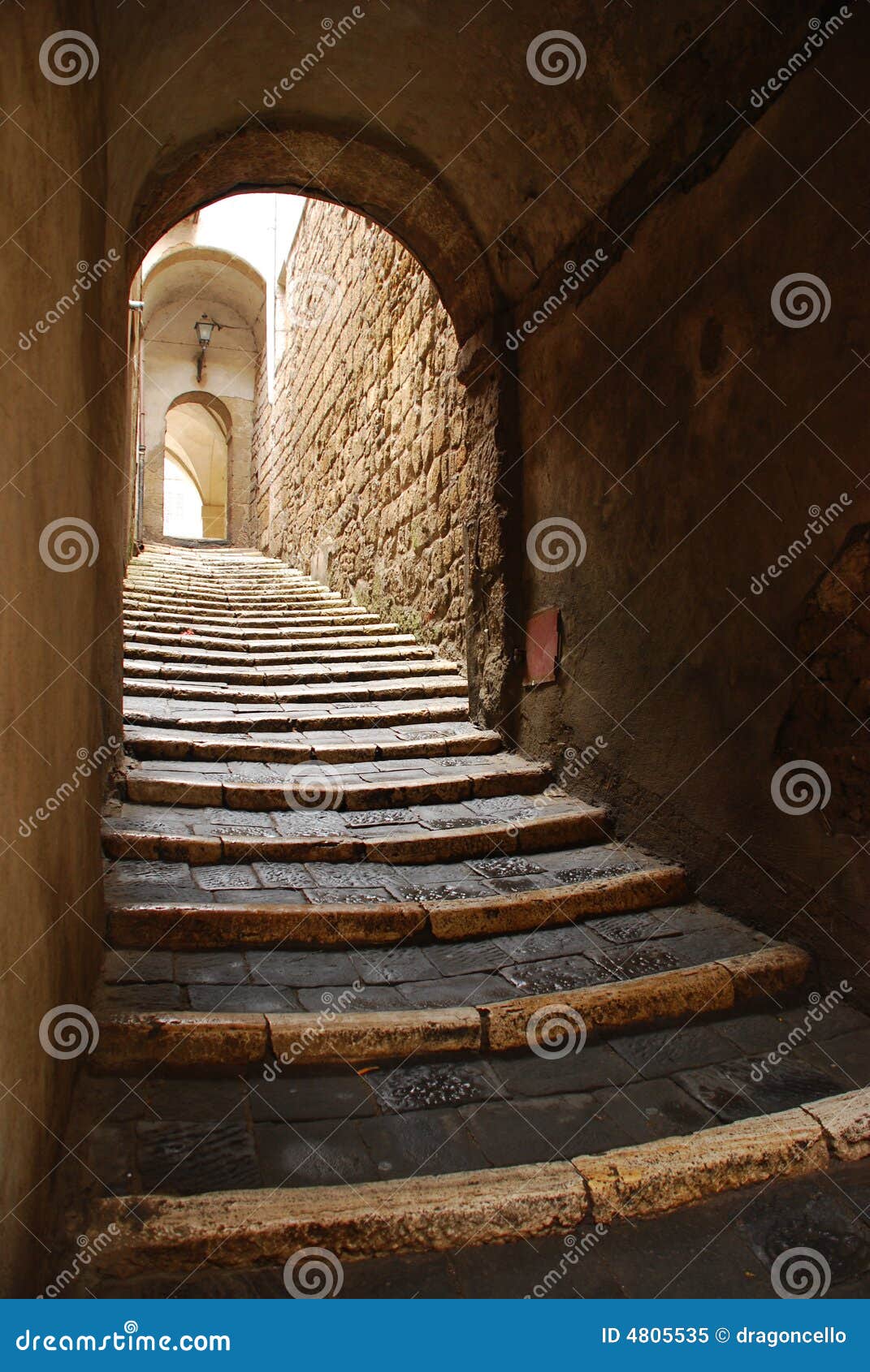 Stepped Street in Pitigliano Stock Image - Image of towns, homes: 4805535