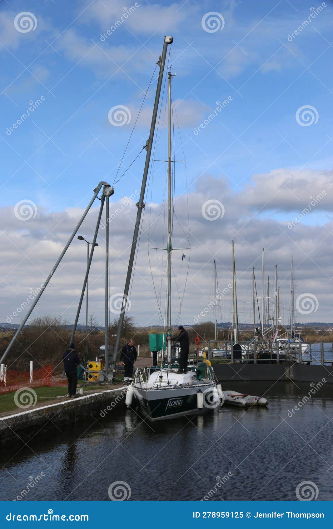 Stepping a Yacht Mast on the Exeter Canal Editorial Image - Image of ...