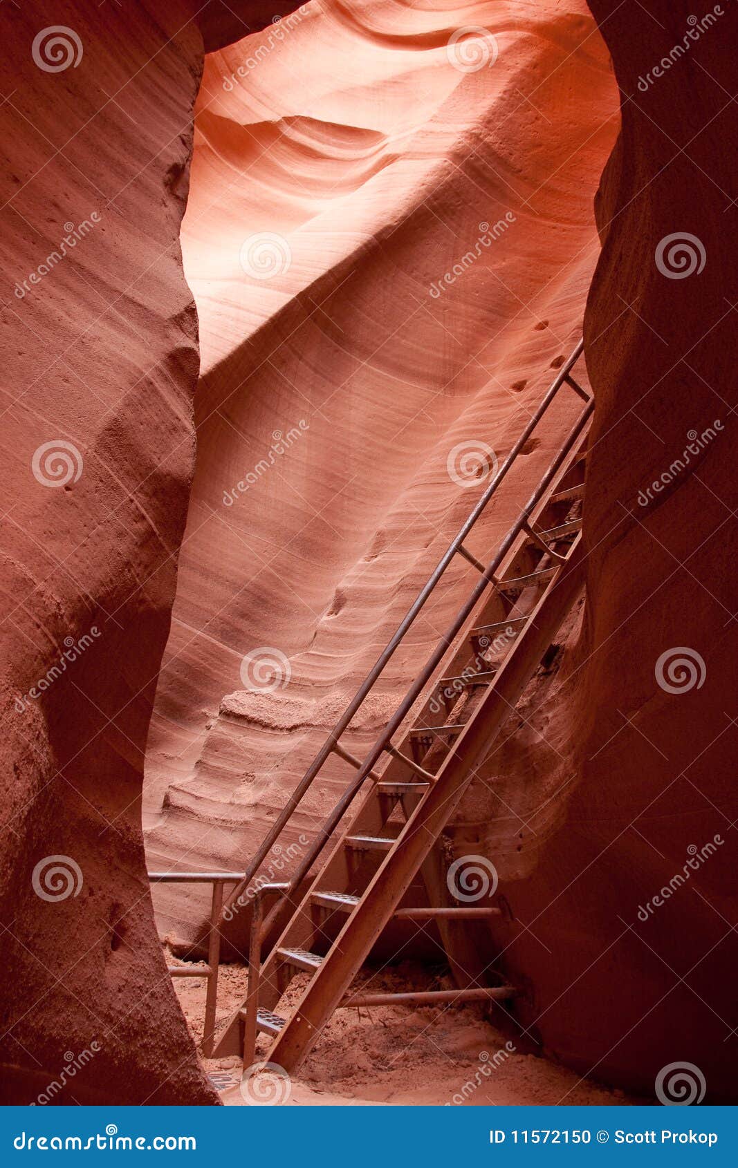 Steps in Lower Antelope Canyon Stock Photo - Image of nature, lower ...