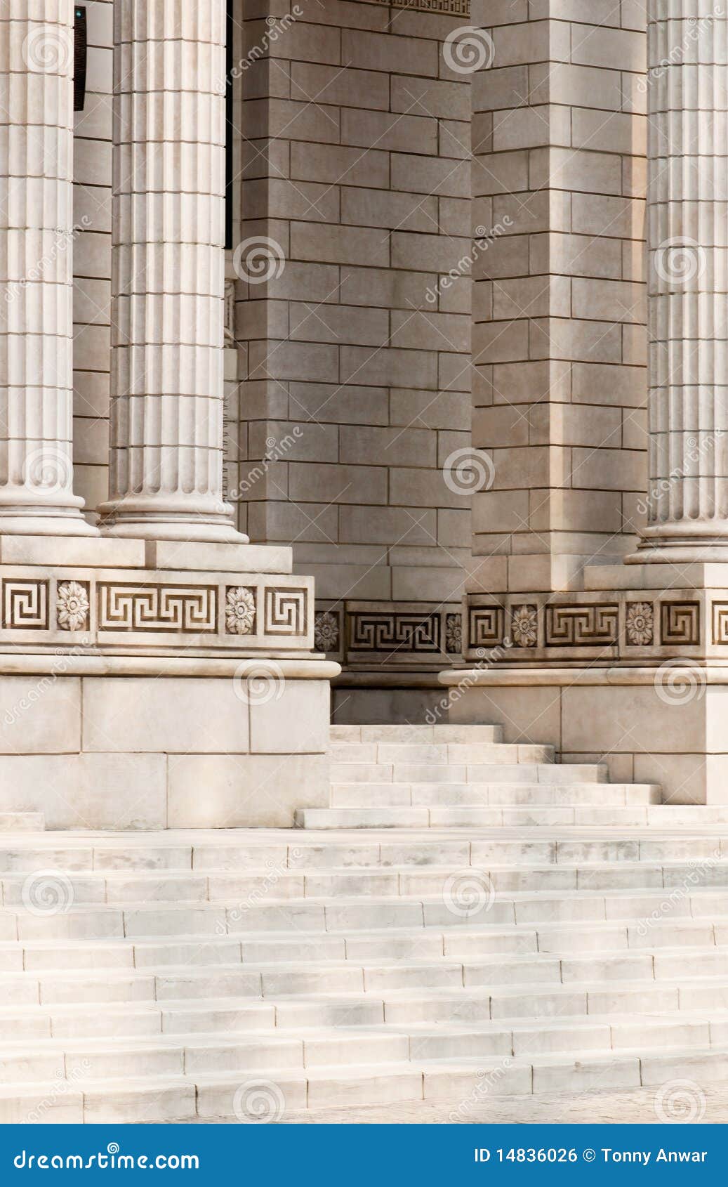 Stair Pillar Close-up. Wooden Railing Of Classic Staircase In Modern ...